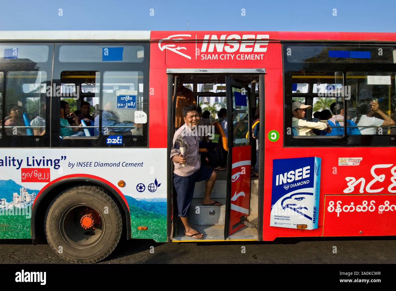Myanmar, Yangon, bus station Stock Photo - Alamy