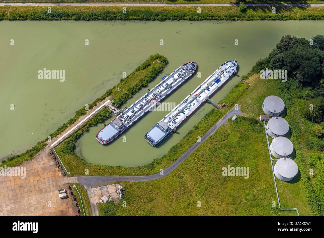 Aerial view, two tankers at the landing stage on the Datteln-Hamm Canal ...
