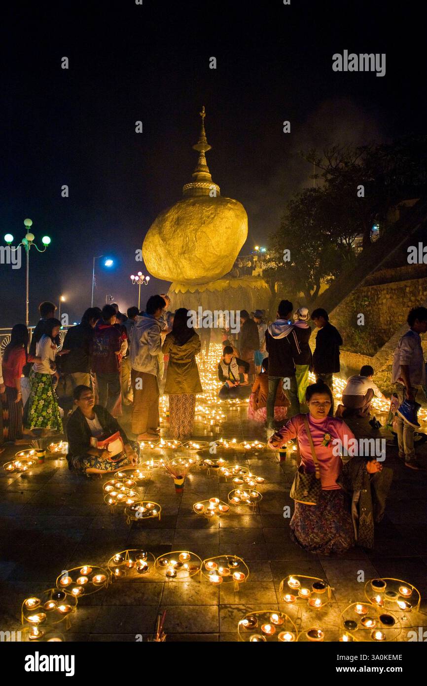 Myanmar, Kyaiktiyo, Golden Rock, Festival of candles Stock Photo - Alamy