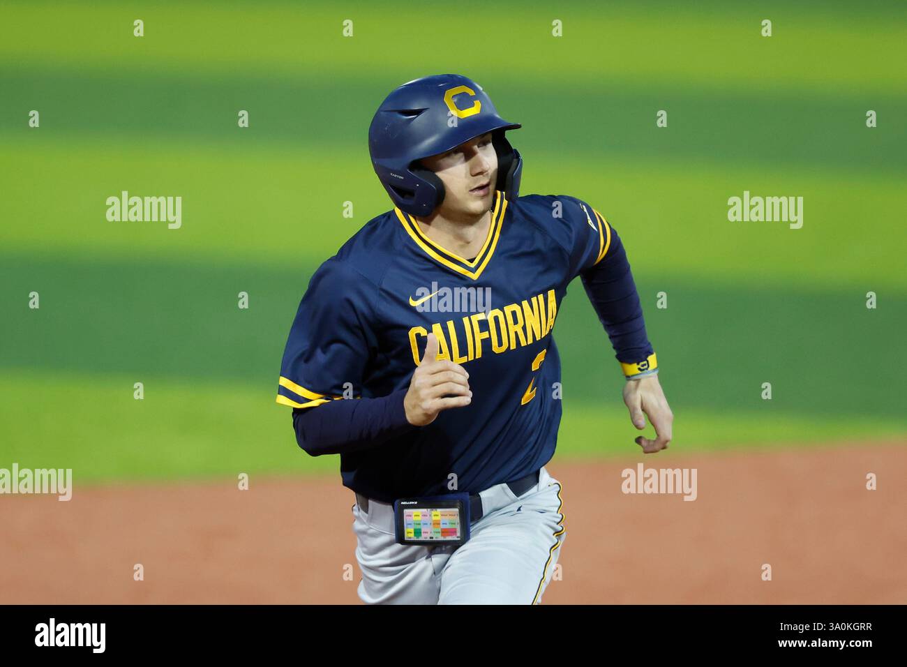 California base runner Cade Campbell (2) runs to third base during an ...