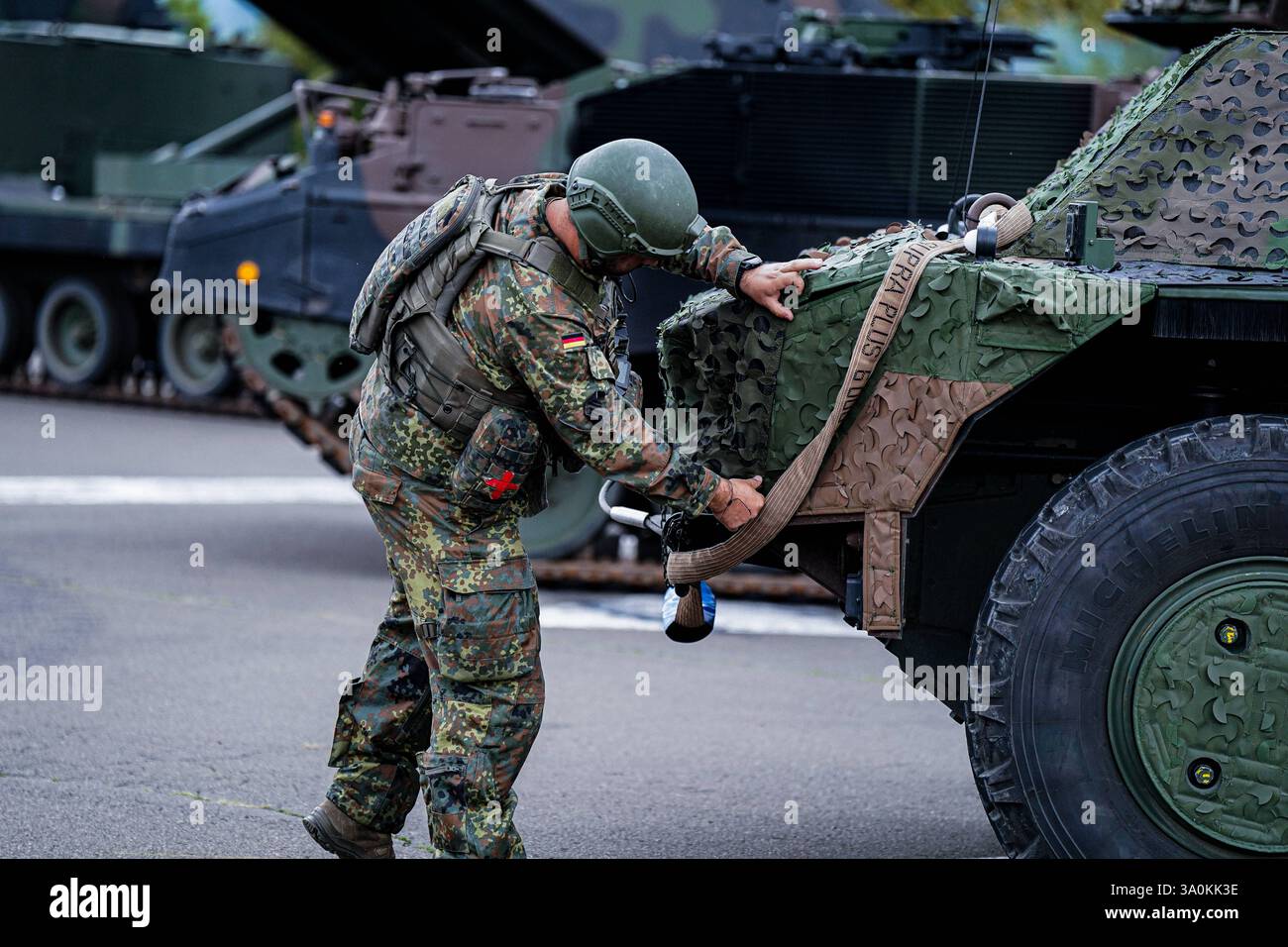 Deutschland, Europa, Bundeswehr, Soldat, Fennek Spähwagen, militärische ...