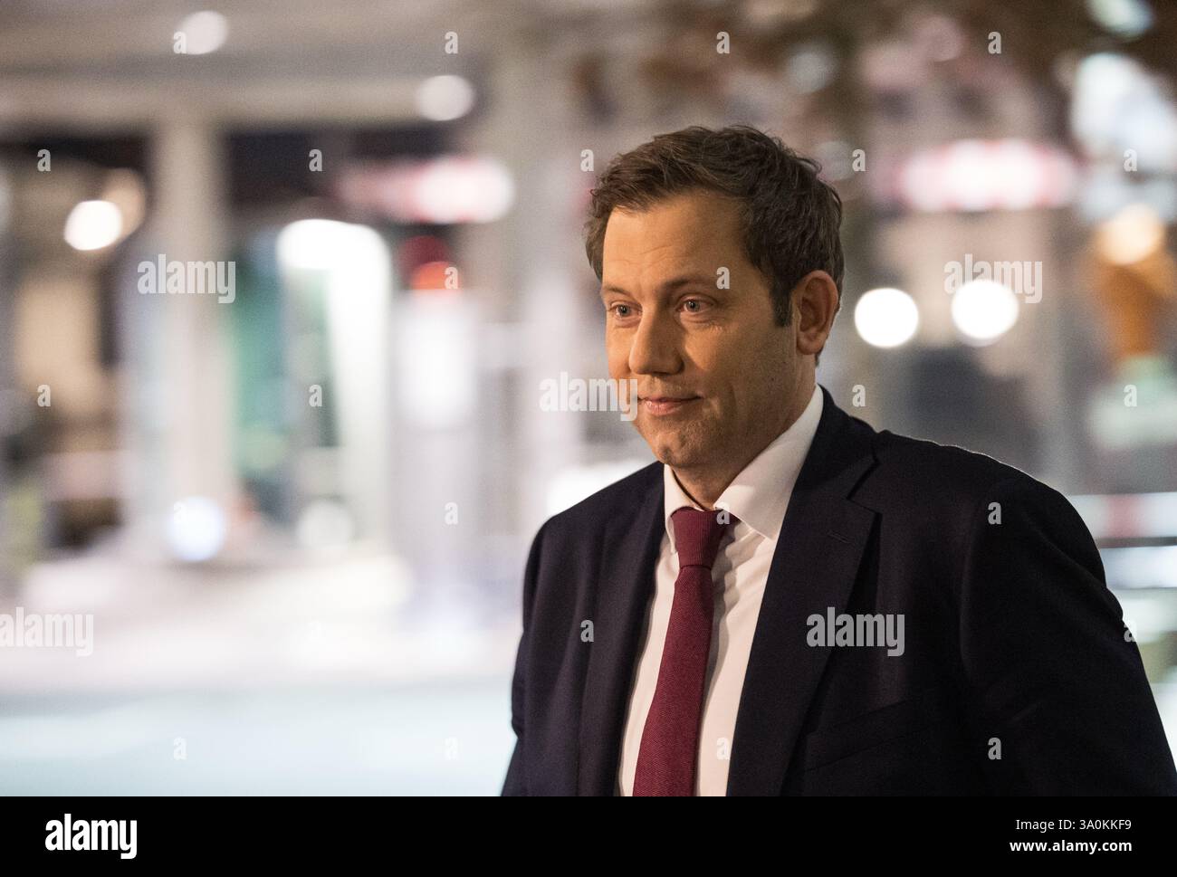 04 March 2025, Berlin: Lars Klingbeil, Federal Chairman of the SPD, leaves the Marie-Elisabeth ...