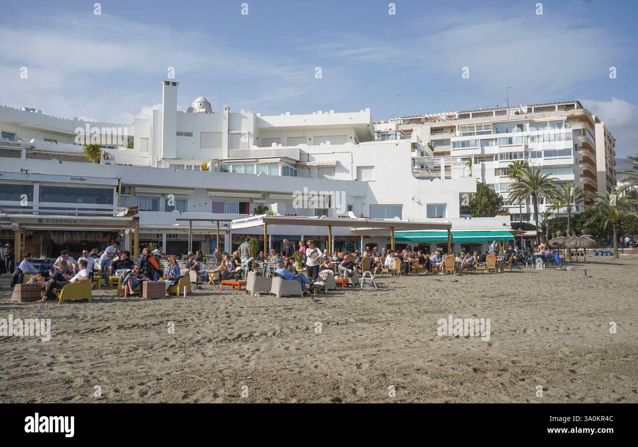 Busy Beach bar, in port of Marbella, Chiringuito, in winter season ...