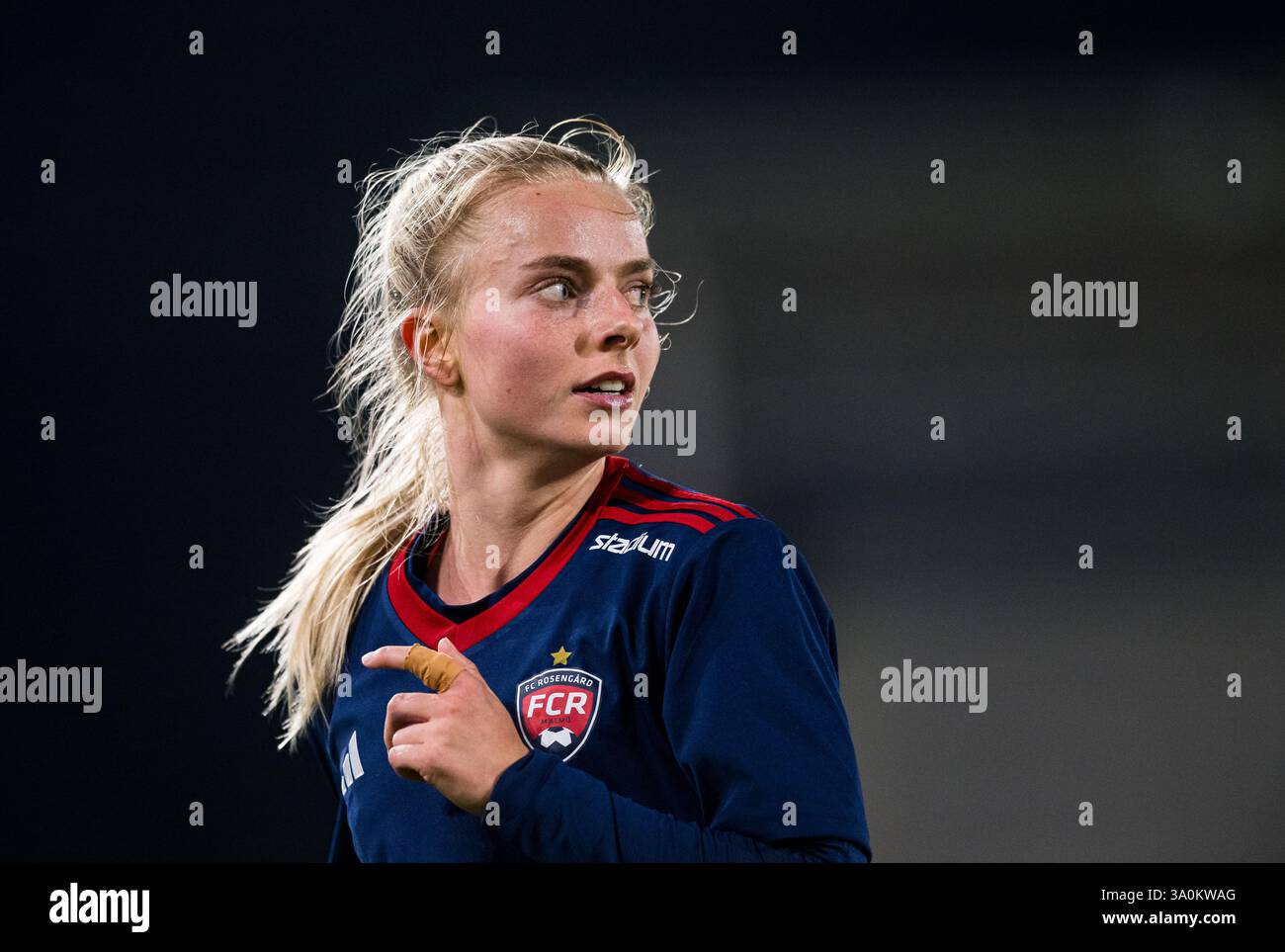 250304 Rosengårds Emilie Woldvik under fotbollsmatchen i Svenska Cupen ...