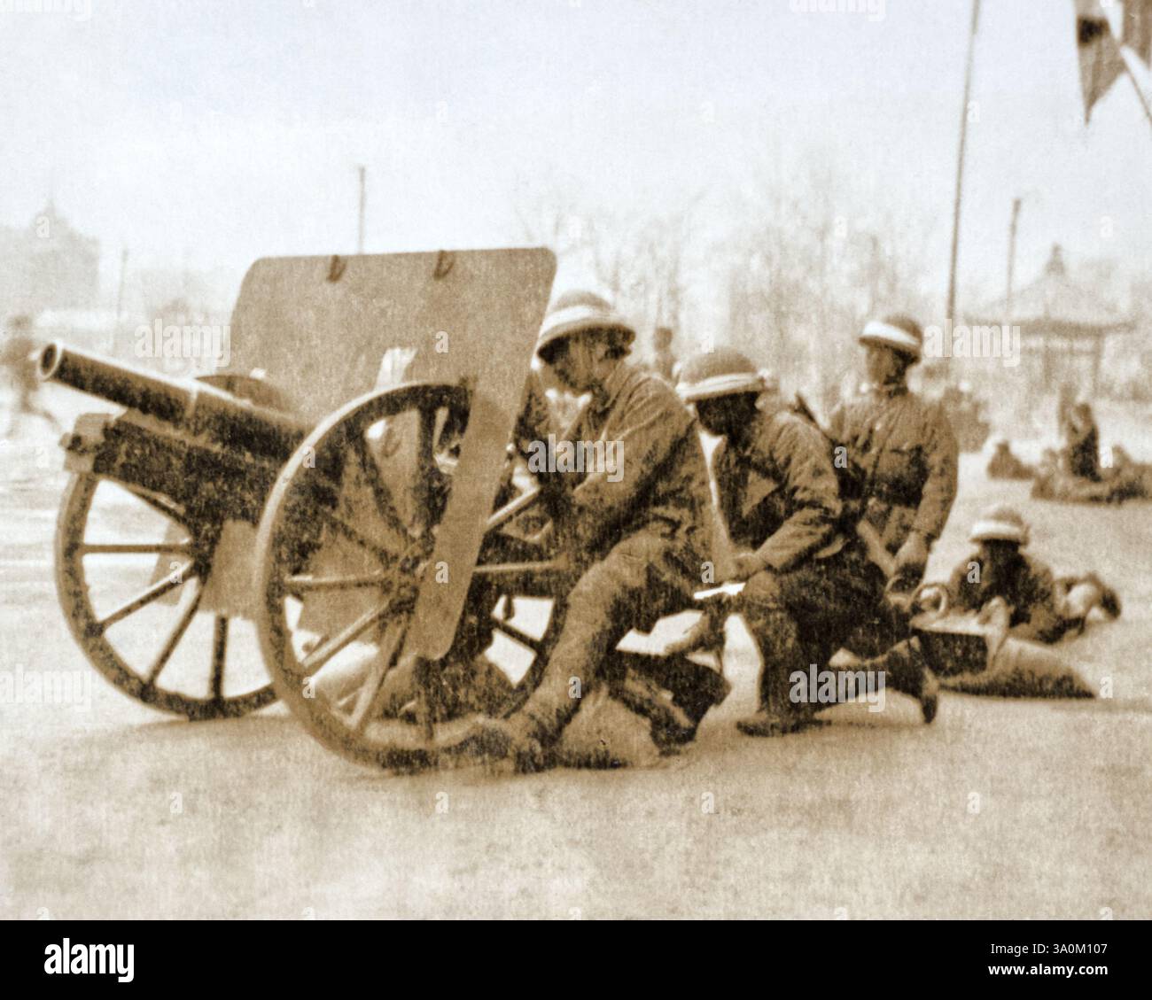 A Japanese Type 41 75 mm mountain gun Stock Photo - Alamy