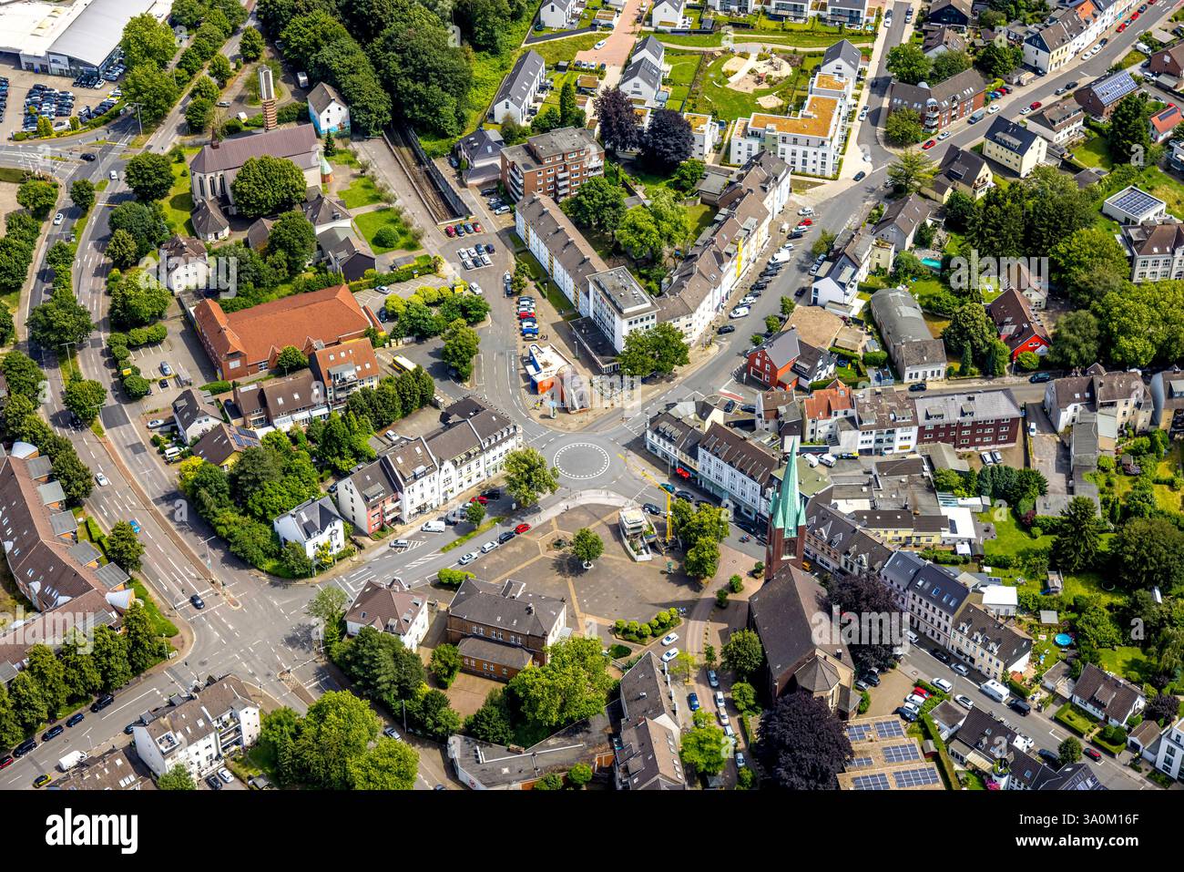 Aerial view, intersection with traffic circle Hingbergstraße ...