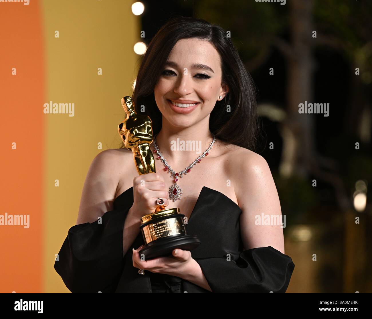 Los Angeles, USA. March 2nd, 2025. Mikey Madison arriving at the Vanity ...