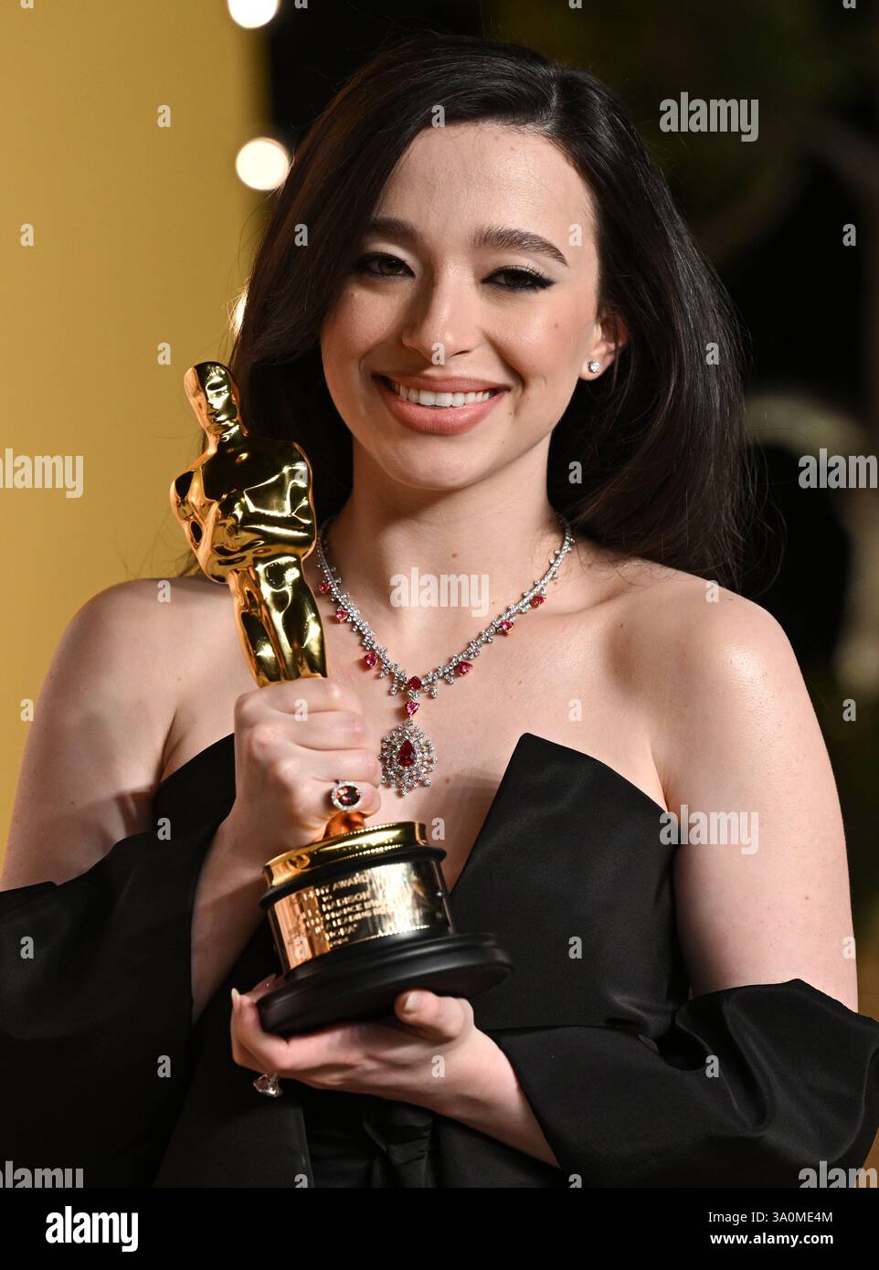 Los Angeles, USA. March 2nd, 2025. Mikey Madison arriving at the Vanity ...