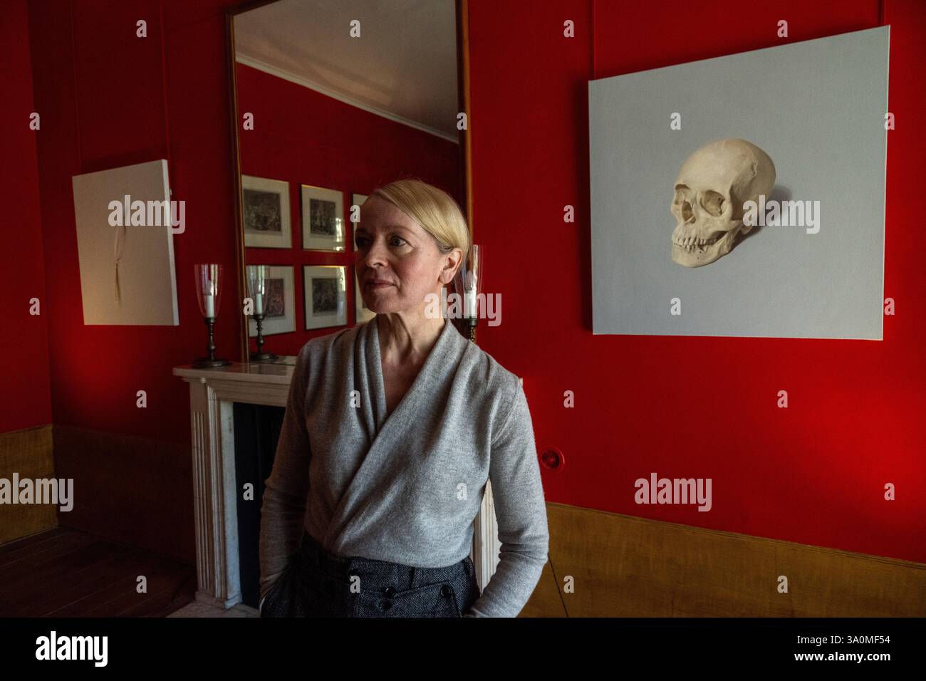 04/03/2025. London, UK Scottish artist Alison Watt poses with her ...