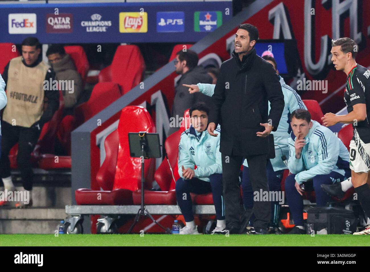 EINDHOVEN, NETHERLANDS - MARCH 4: Head Coach Mikel Arteta of Arsenal FC ...