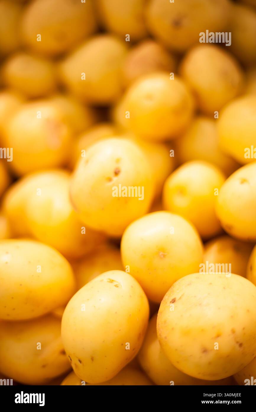 Culinary prep potatoes hi-res stock photography and images - Alamy