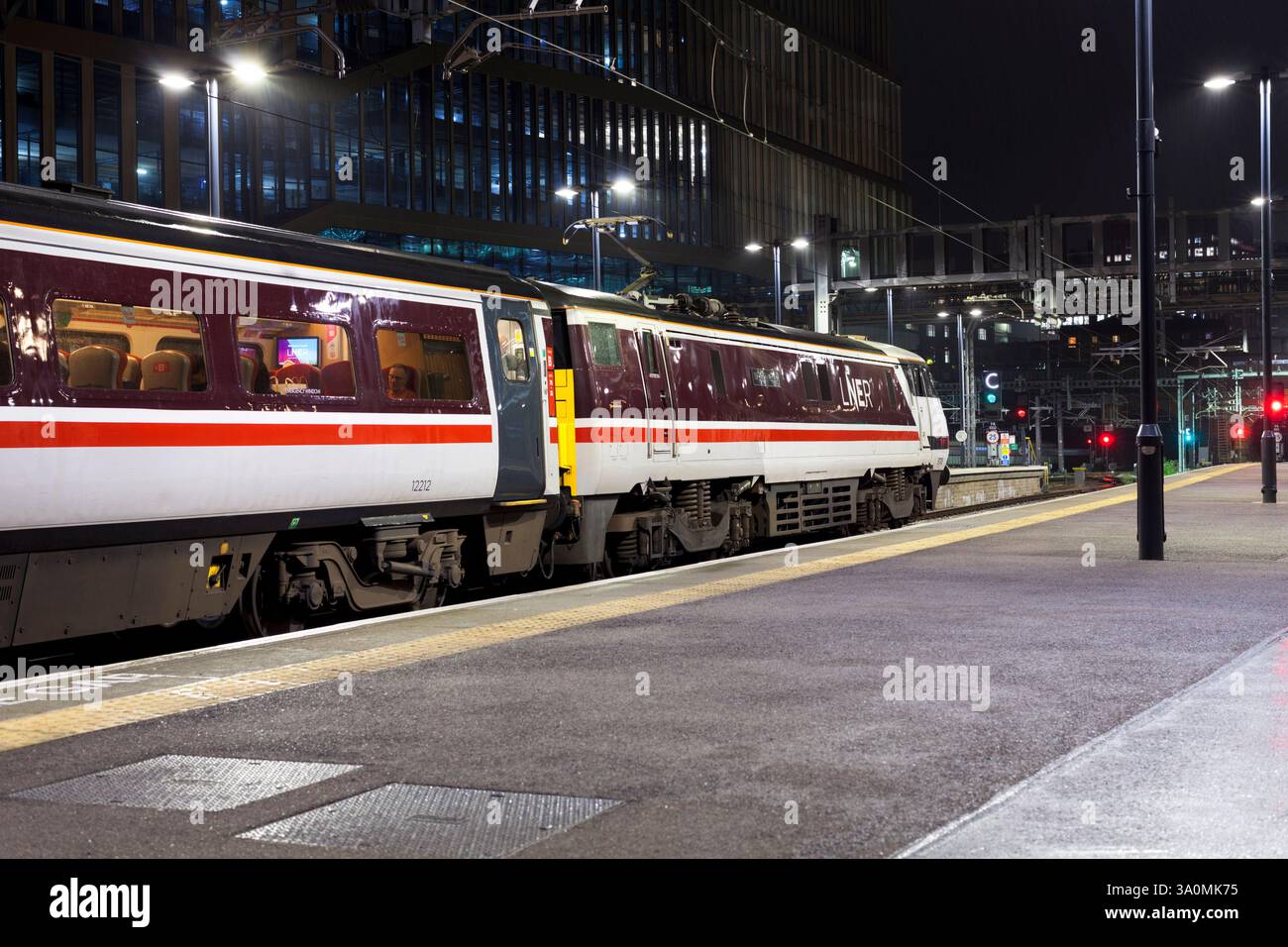 London Kings Cross railway station. LNER class 91 electric locomotive ...