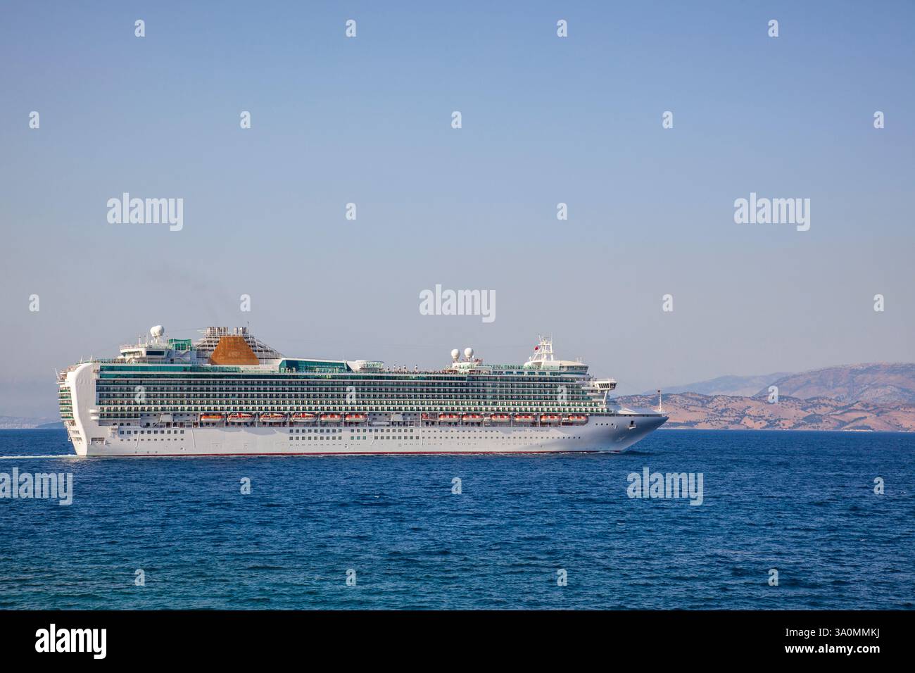 Cruiser on the sea Stock Photo - Alamy