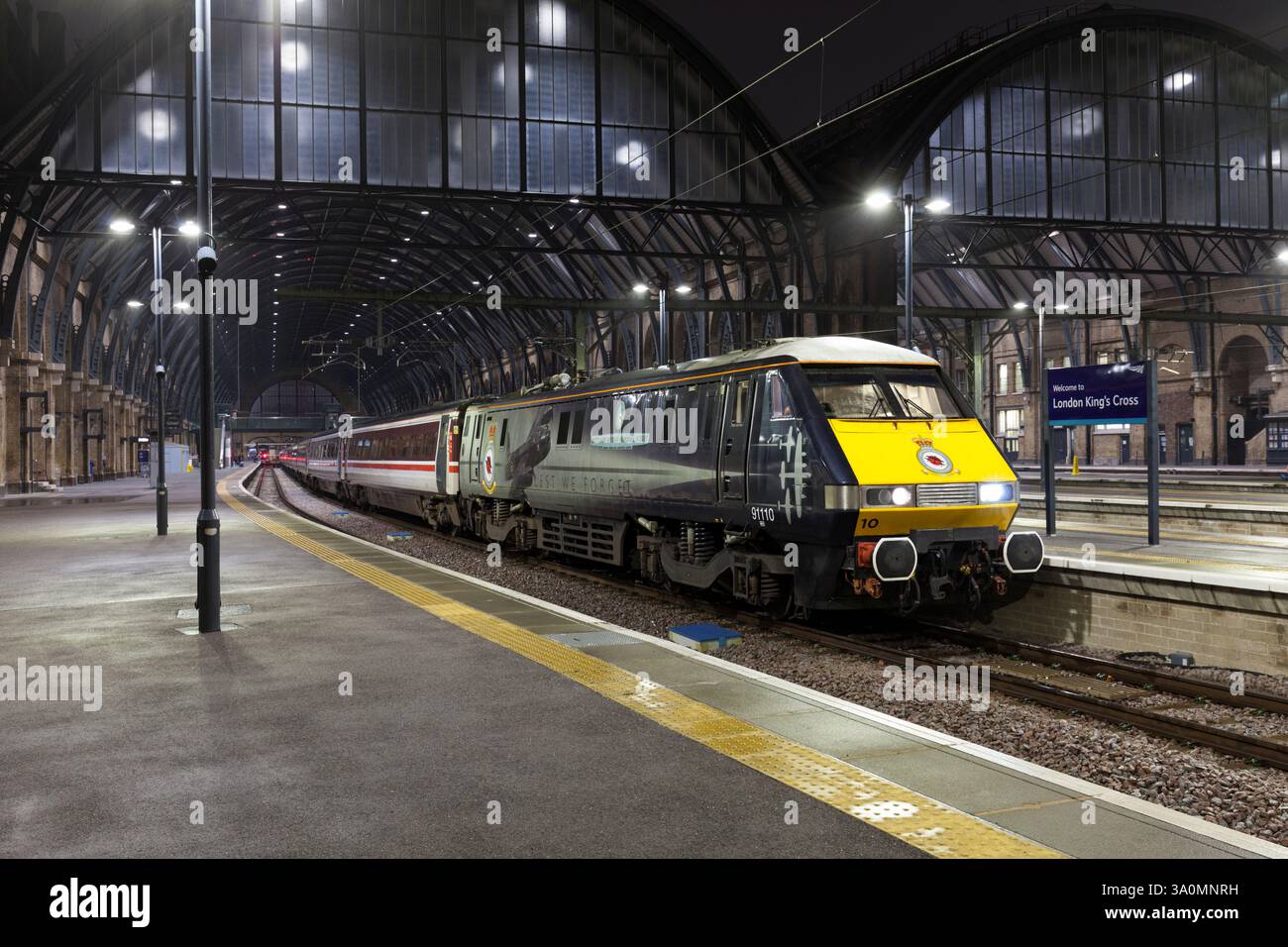 London Kings Cross railway station. LNER class 91 electric locomotive ...