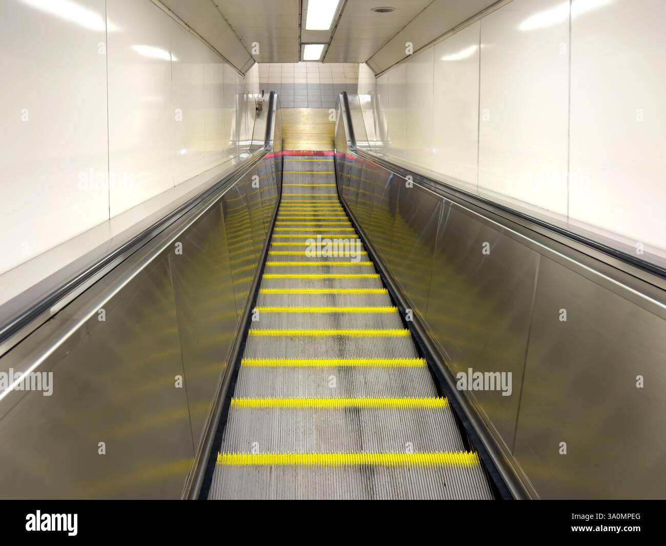 Escalator at Moorfields Train Station in Liverpool UK Stock Photo - Alamy