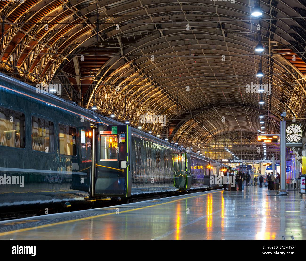 The First Great Western 23.45 Night Riviera sleeper train to Penzance ...