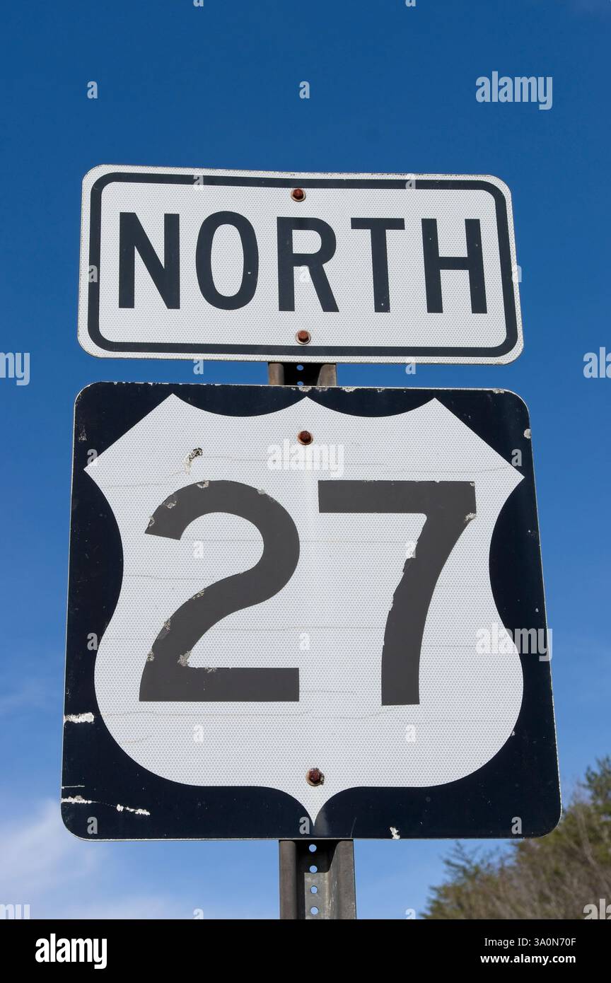 North pole sign isolated hi-res stock photography and images - Alamy