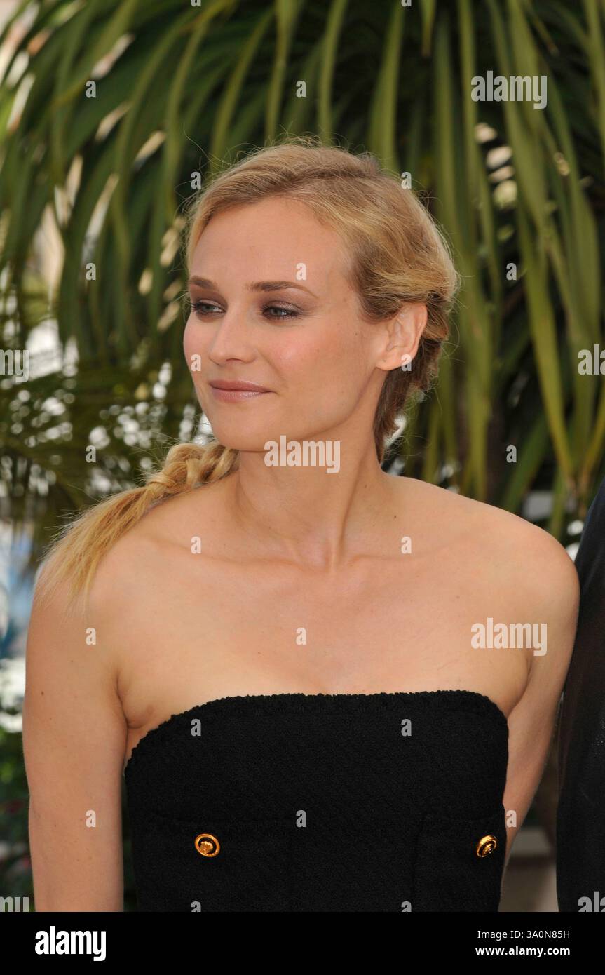 DIANE KRUGER.Photocall for Inglourious Basterds" at the Palais des ...
