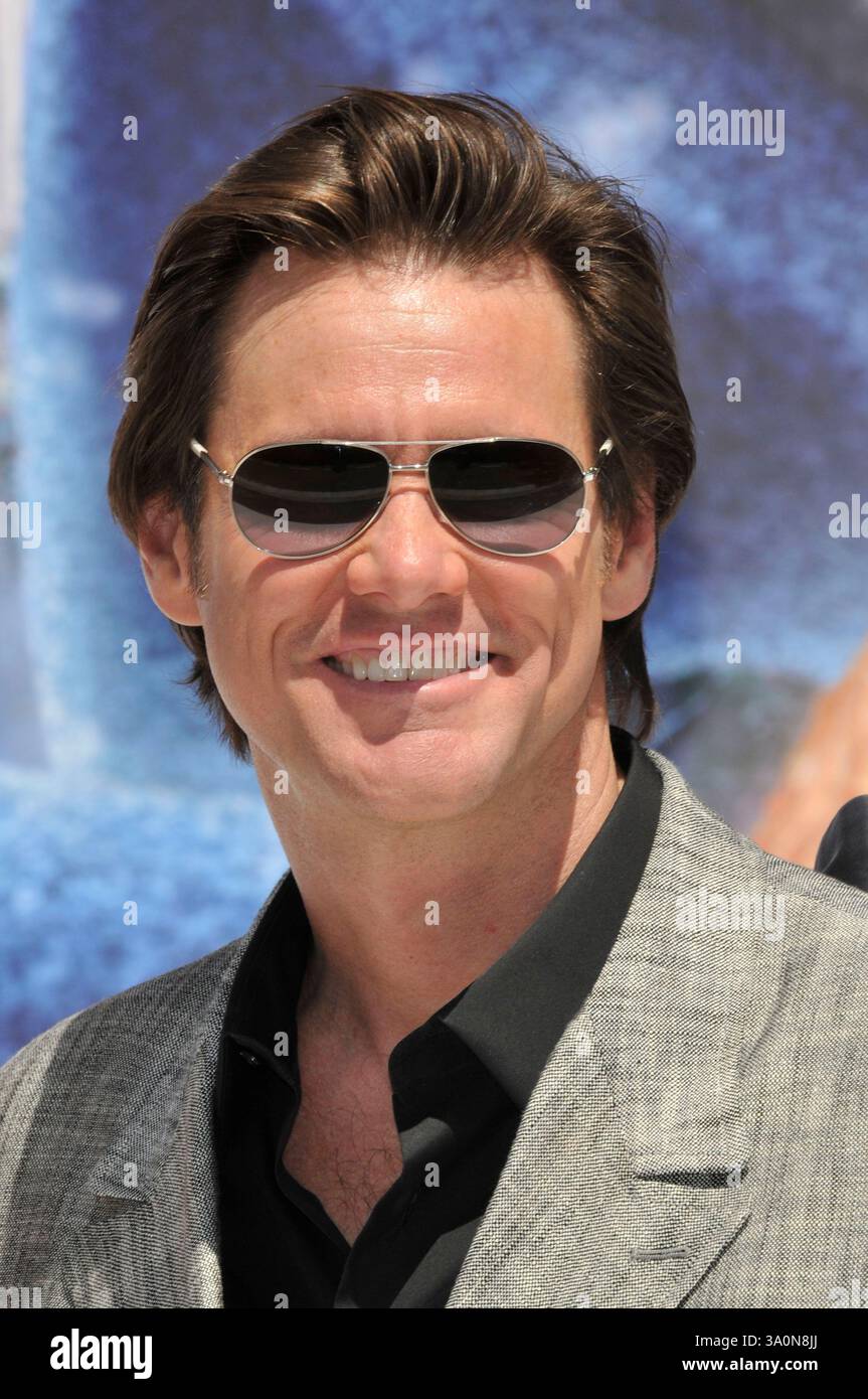 JIM CARREY.'A Christmas Carol' photocall.62nd International Cannes Film ...