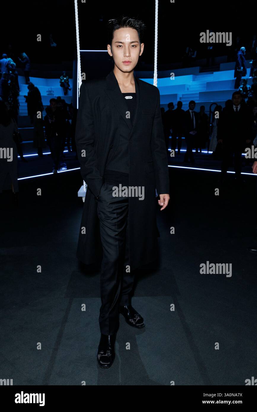 Paris, Frankreich. 04th Mar, 2025. Mingyu attends CHRISTIAN DIOR Autumn-Winter 2025 runway ...