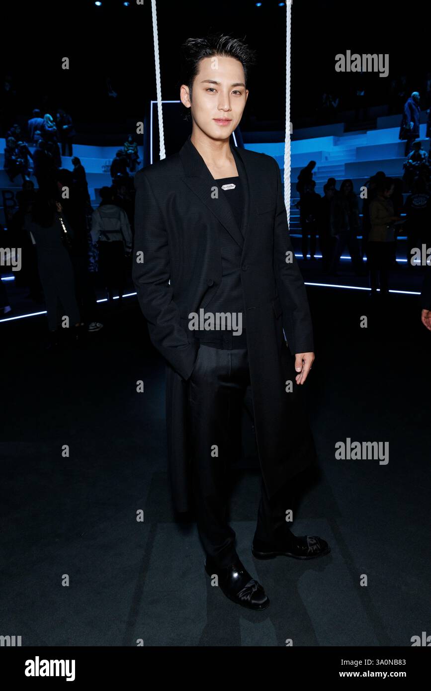 Paris, Frankreich. 04th Mar, 2025. Mingyu attends CHRISTIAN DIOR Autumn ...