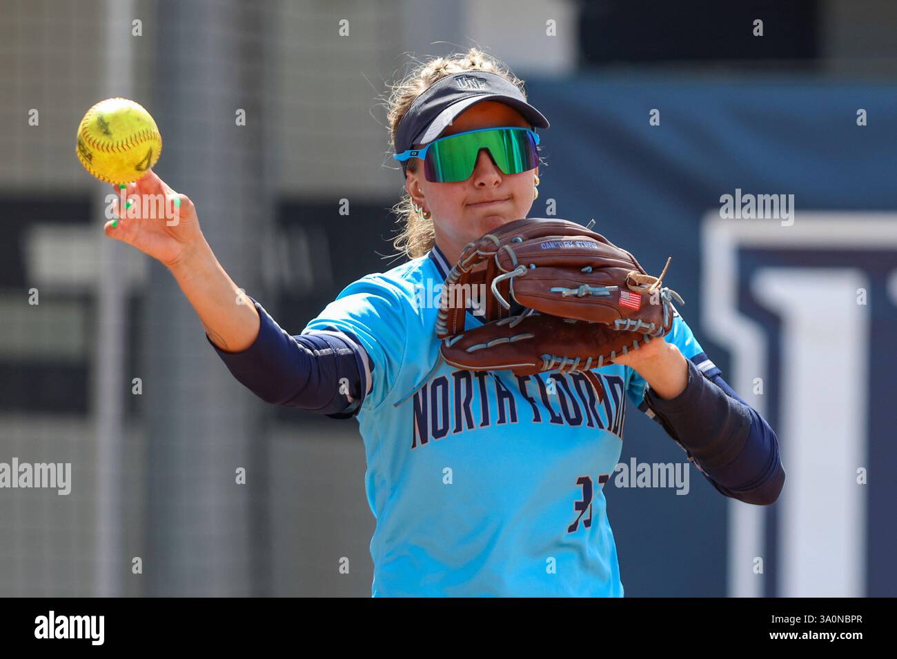 North Florida infielder Hadlee Reichert (33) in action during an NCAA ...