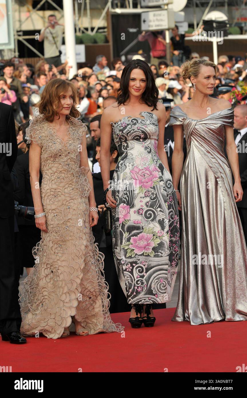 ISABELLE HUPPERT, ASIA ARGENTO & ROBIN WRIGHT PENN."Up" premiere at the ...