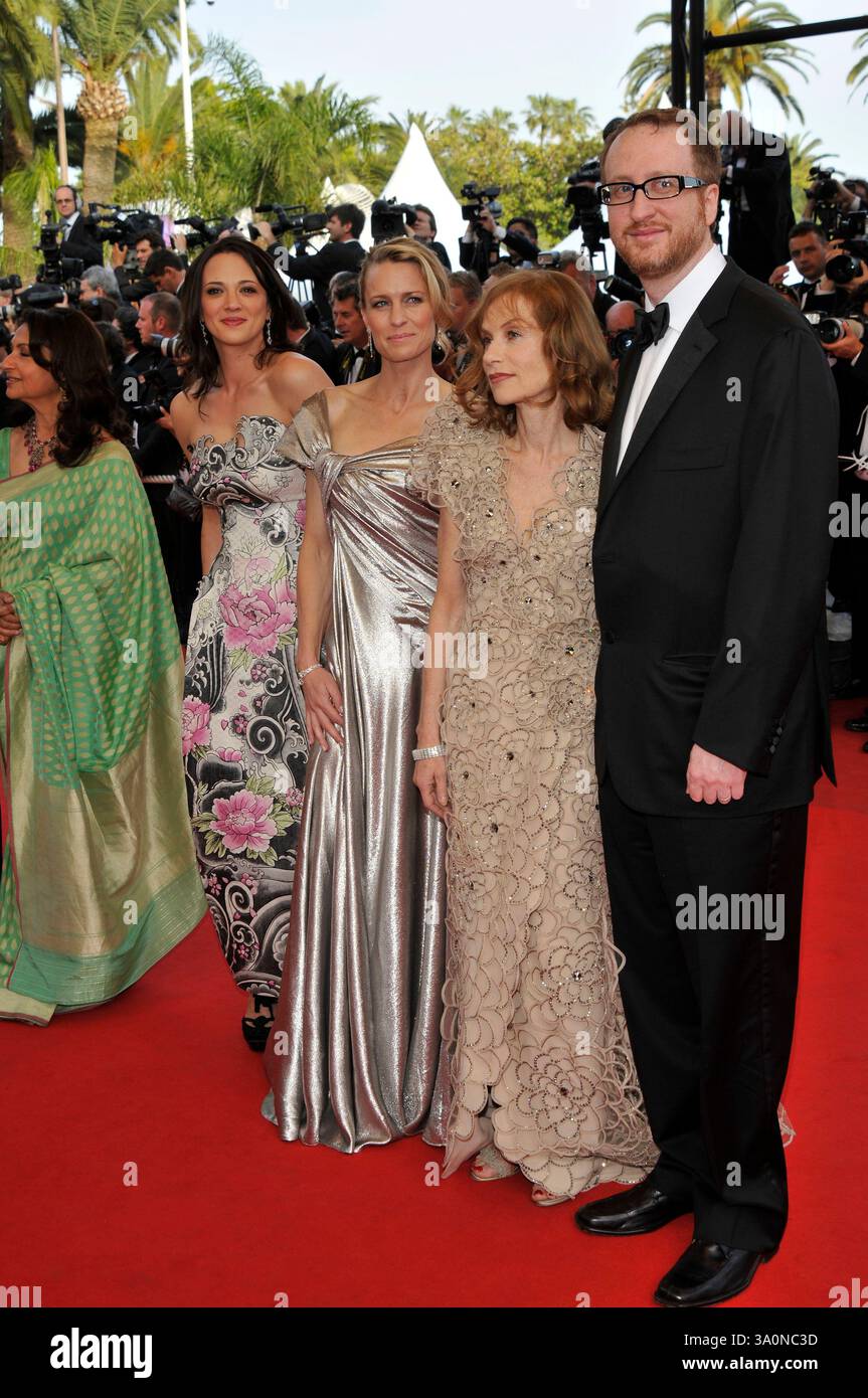 ASIA ARGENTO, ROBIN WRIGHT PENN, ISABELLE HUPPERT, JAMES GRAY."Up ...