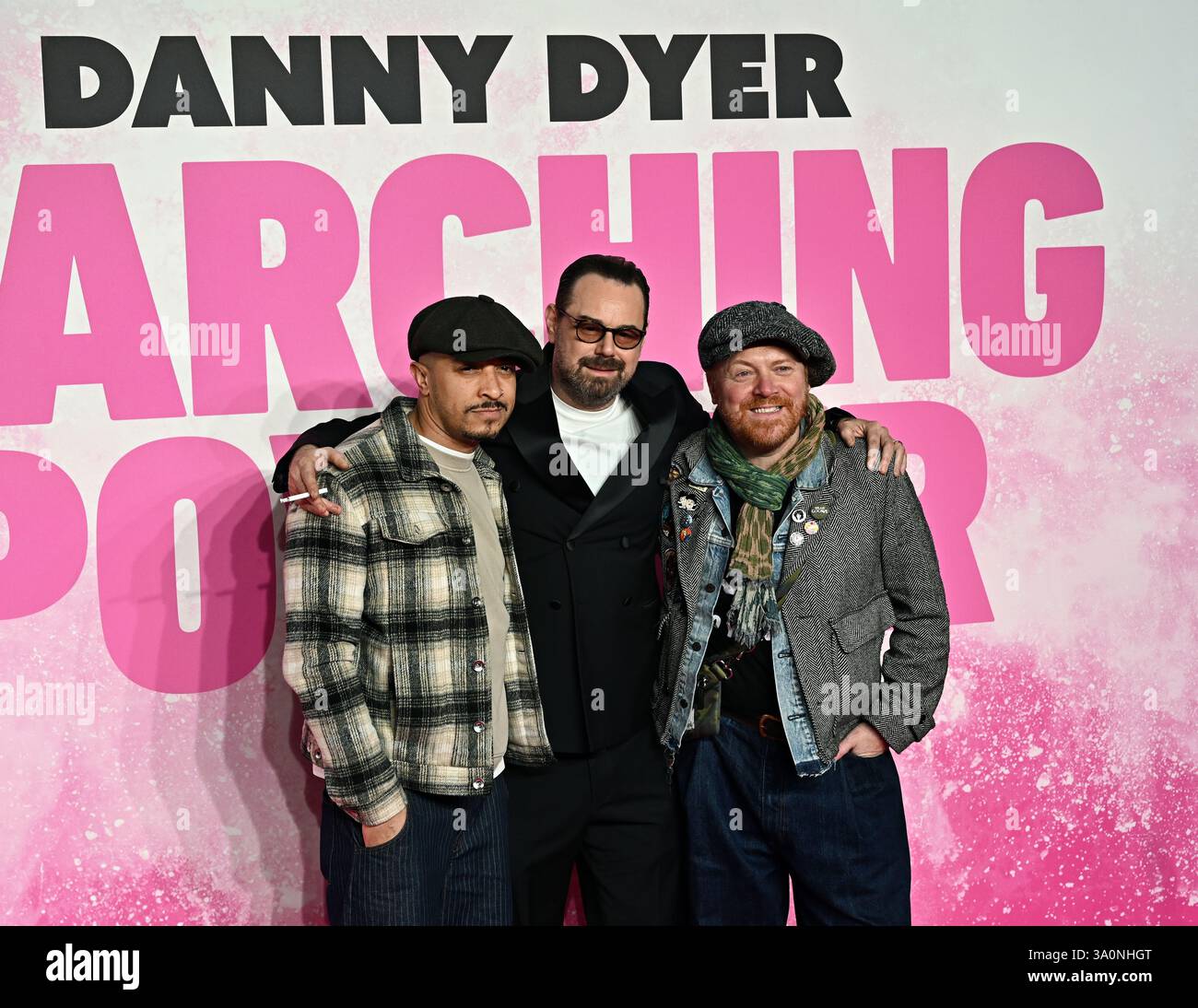 LONDON, ENGLAND - MARCH 04: Leigh Francis and Danny Dyer attends ...