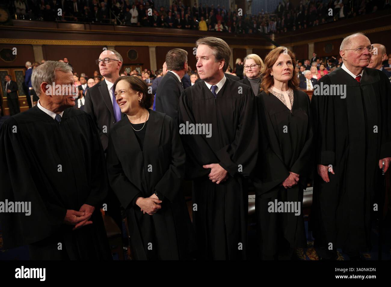 From left, Chief Justice of the Supreme Court John Roberts, Justice ...