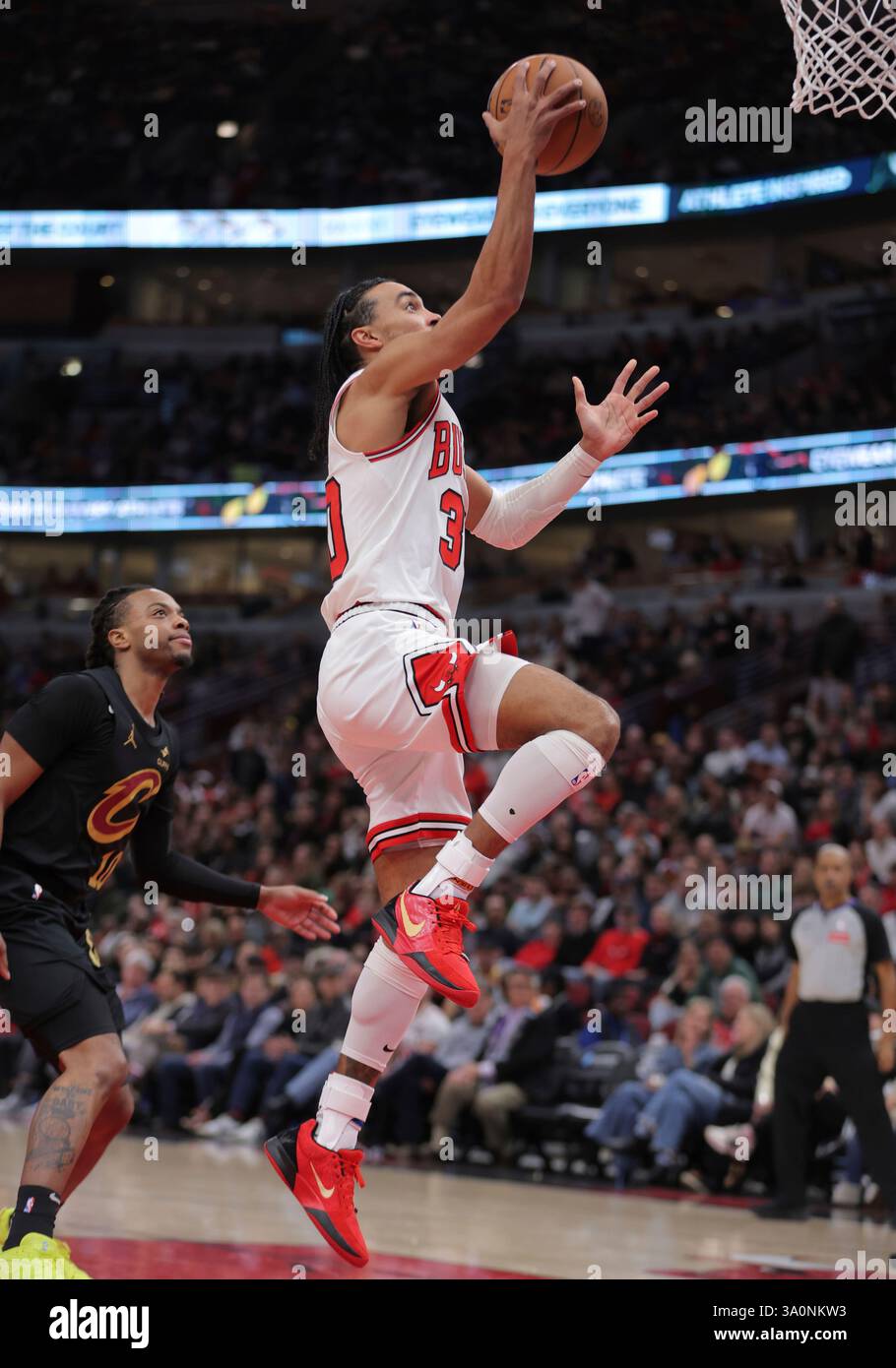 CHICAGO, IL - MARCH 4: Tre Jones #30 of the Chicago Bulls drives to the ...
