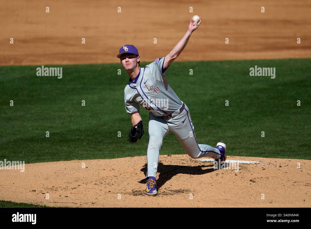 LSU Tigers pitcher Kade Anderson (32) during an NCAA baseball game ...