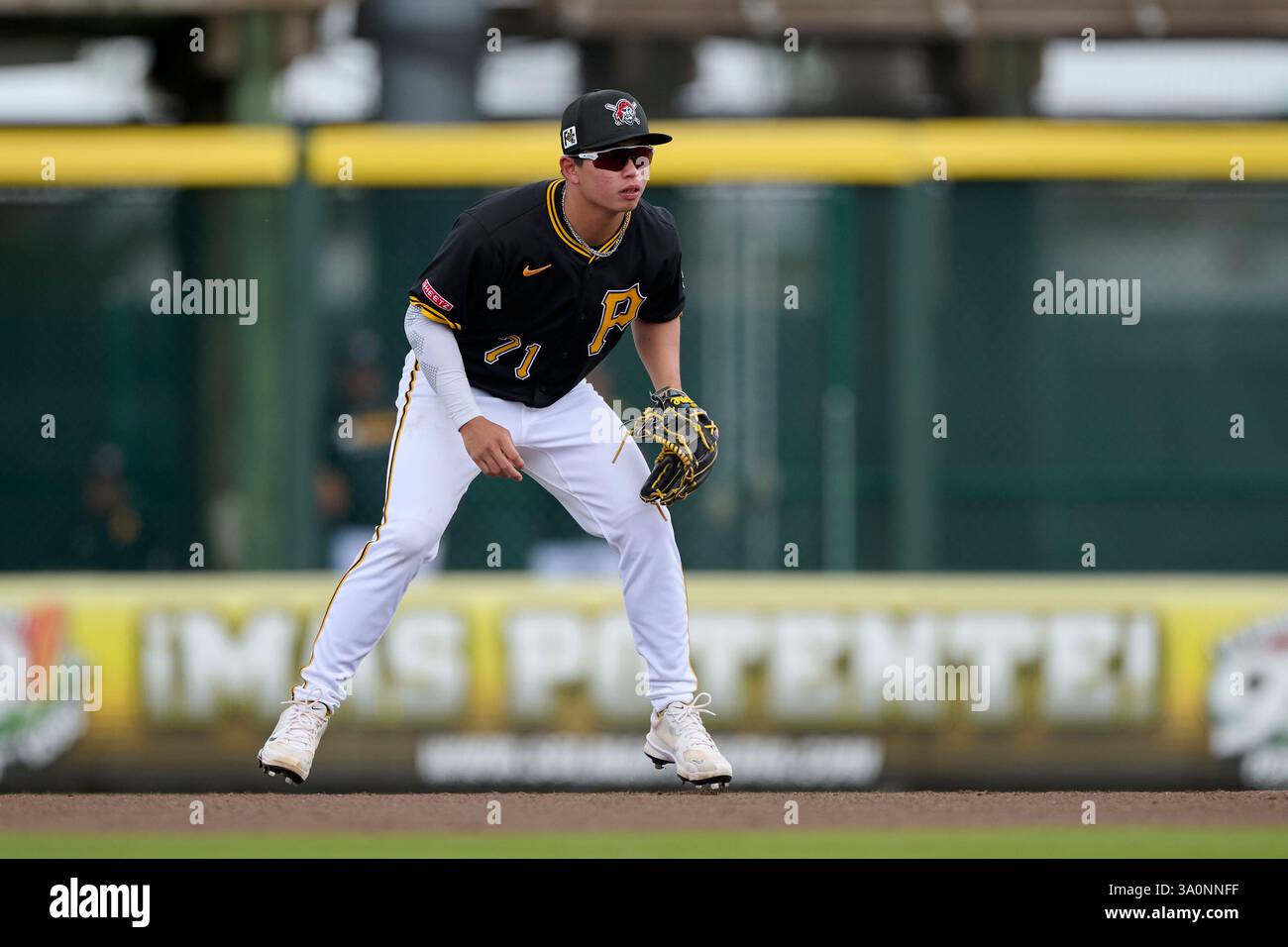 Pittsburgh Pirates second baseman Tsung-Che Cheng (71) during an MLB ...