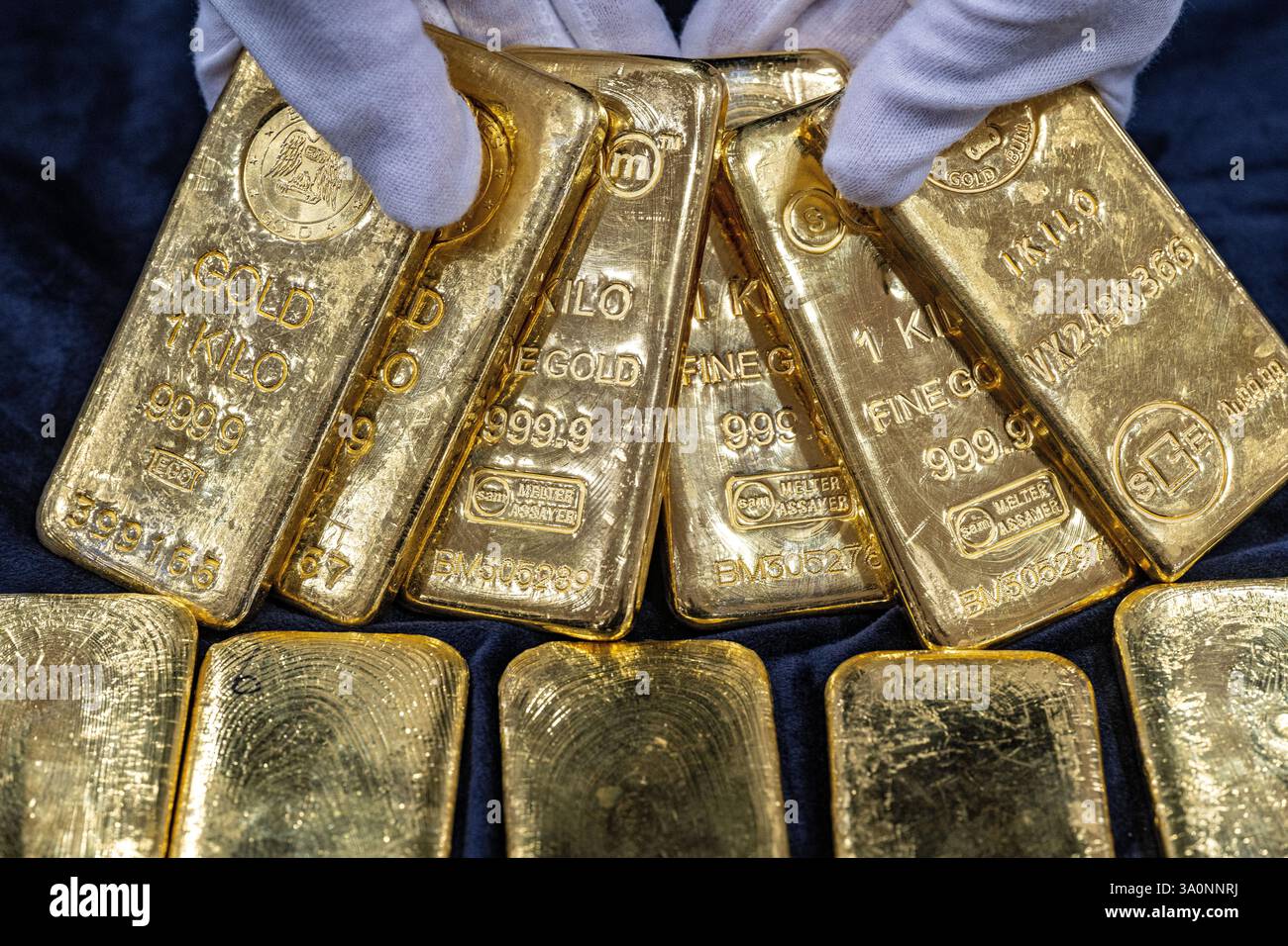 05th Mar, 2025. Customs' crackdown on smuggled gold A customs official ...