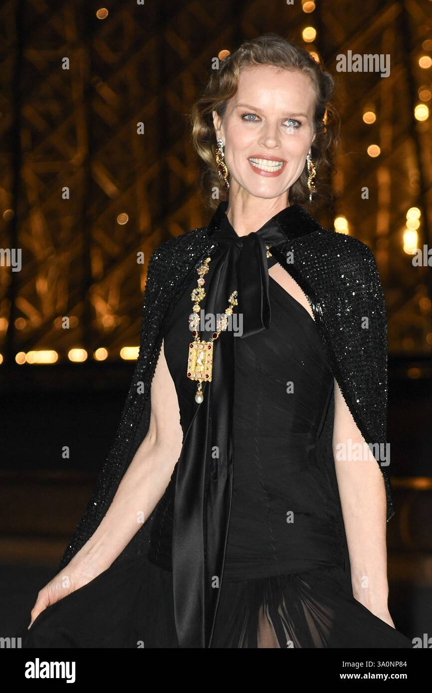 Eva Herzigova attending the Le Grand Diner du Louvre Arrivals Photocall ...