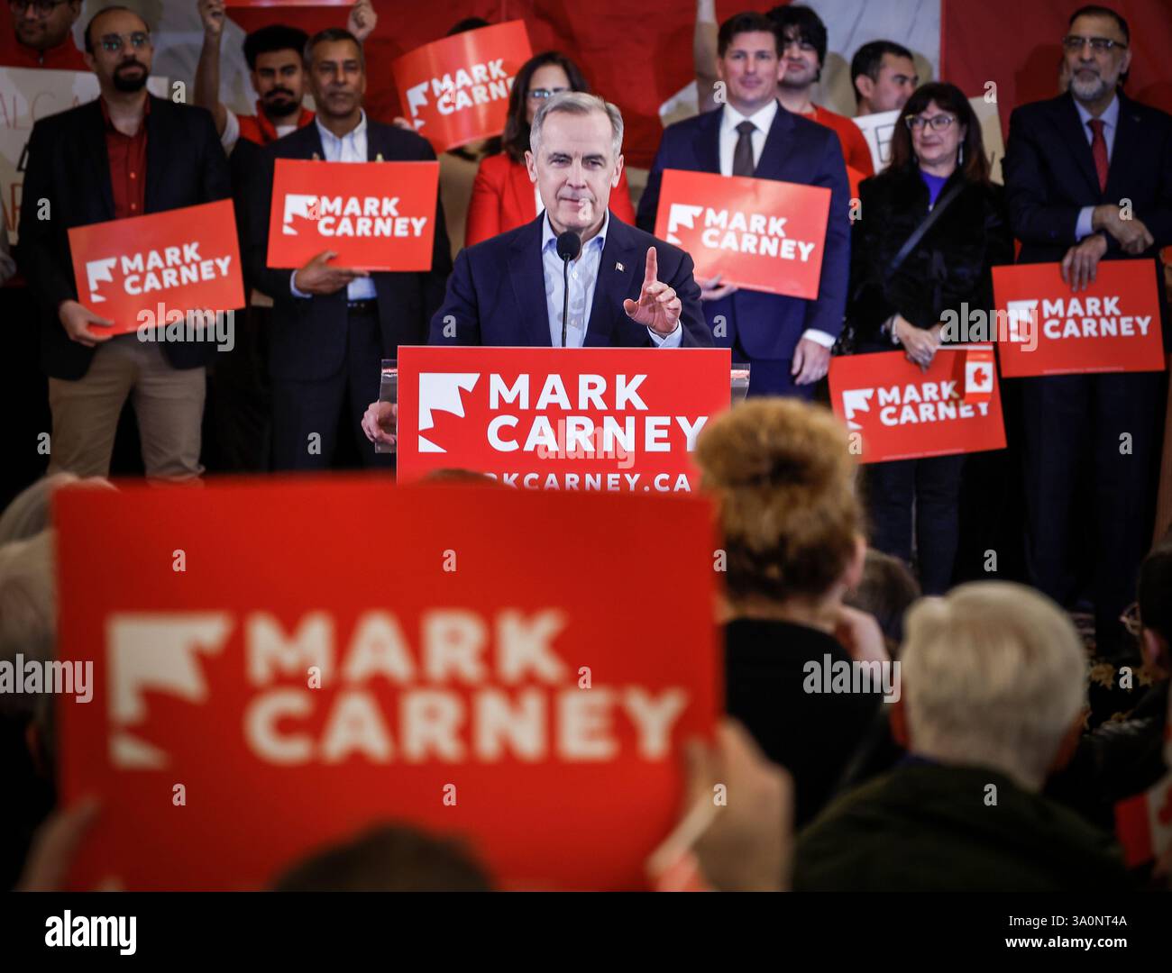 Liberal Party of Canada leadership candidate Mark Carney addresses ...