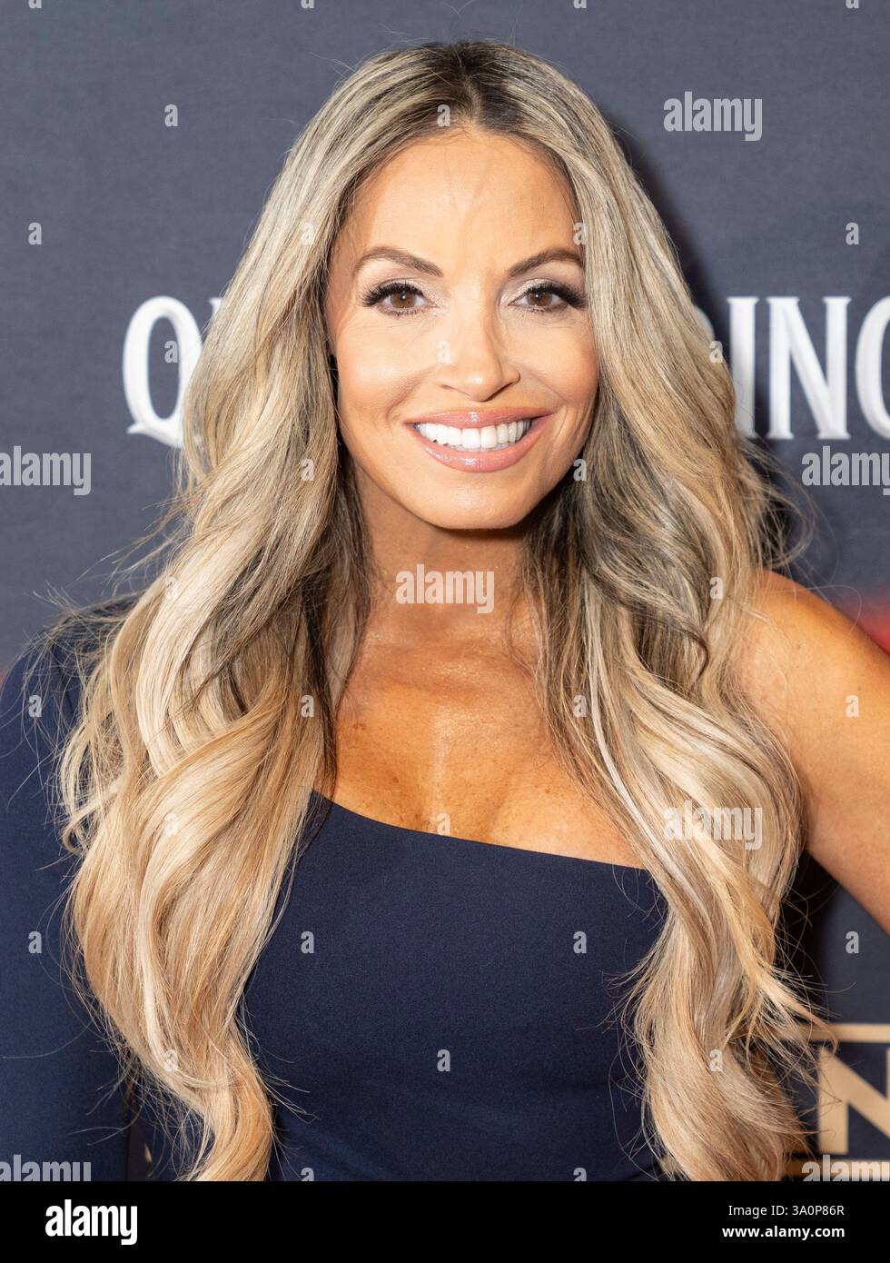 Amy dumas hi-res stock photography and images - Alamy