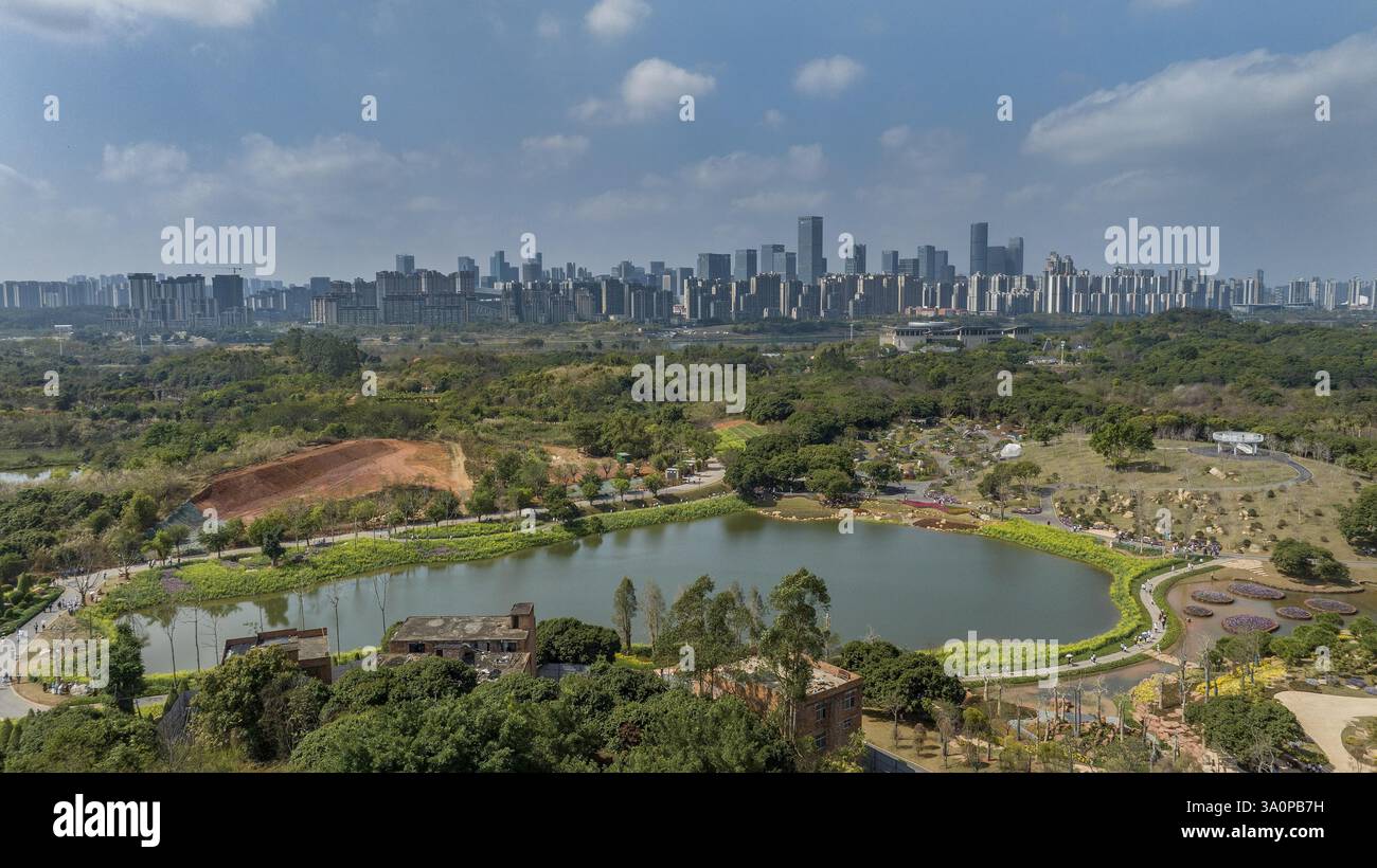 People admire spring scenery in Nanning City, south China's Guangxi ...