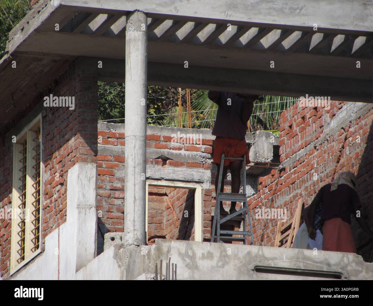 safety and dangers of construction workers on the construction site ...