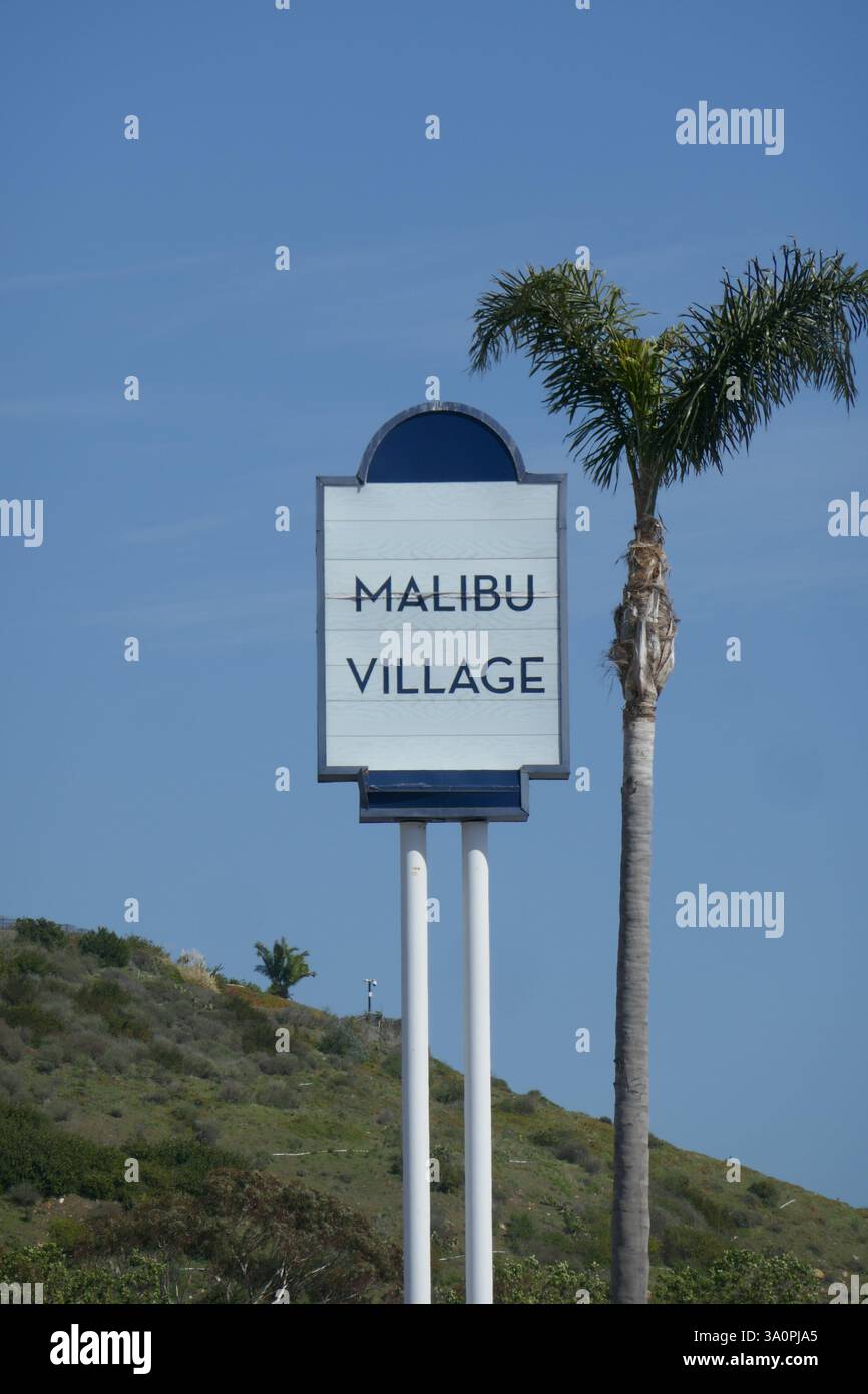 Malibu, California, USA 4th March 2025 Malibu Village Sig at Malibu ...