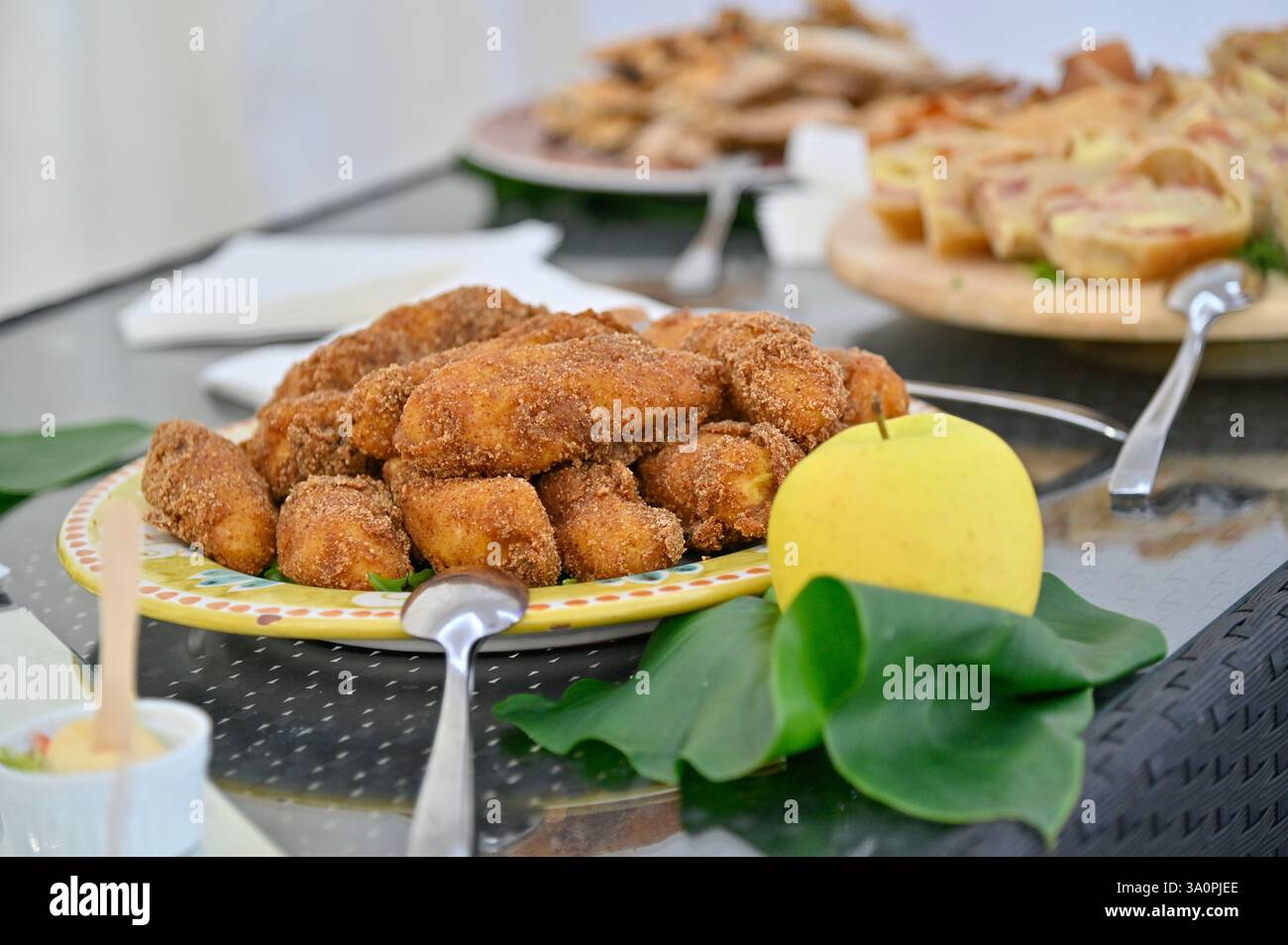 event buffet, food, finger food, tasty Stock Photo - Alamy