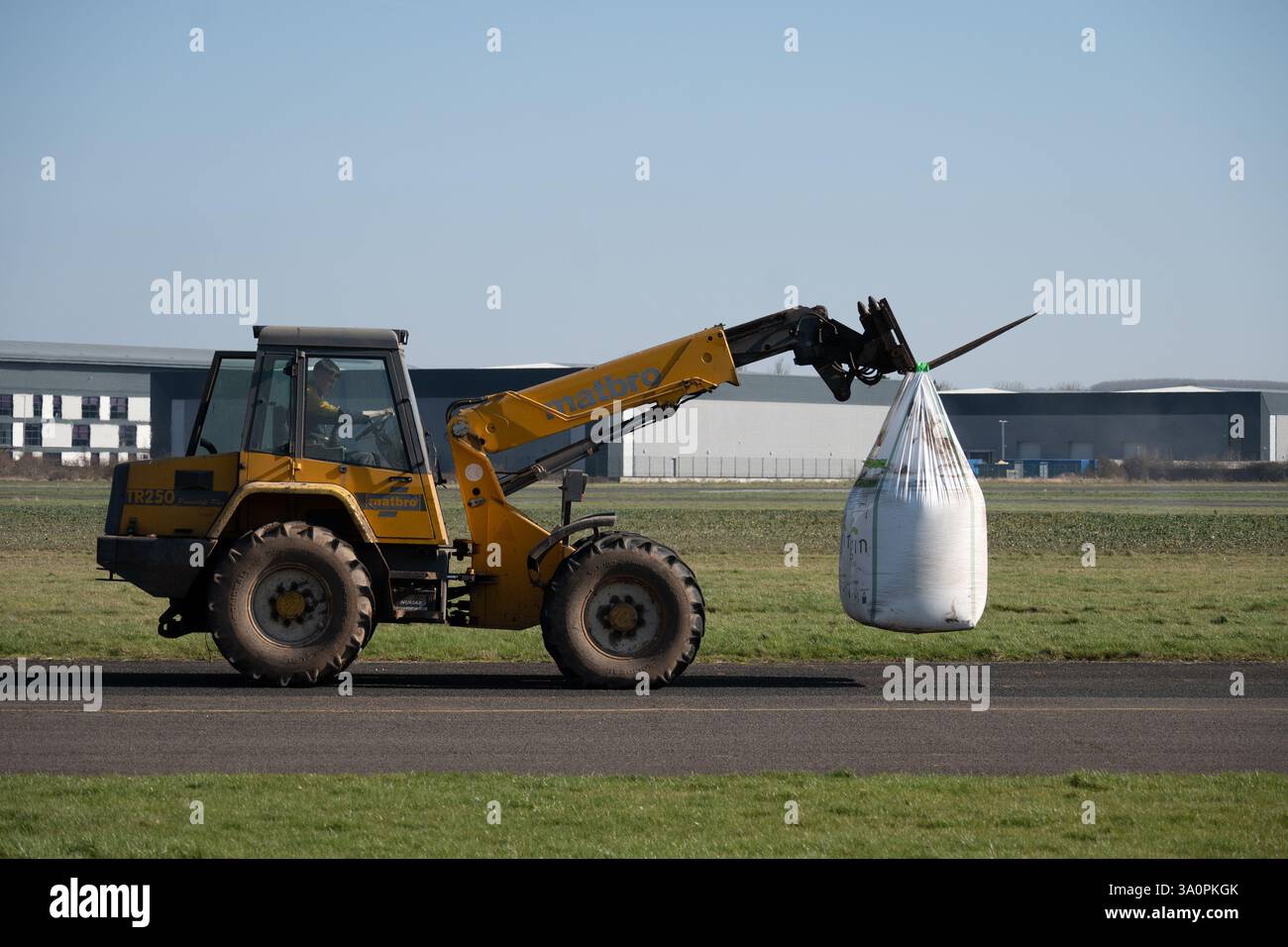 Matbro tractor carrying a fertiliser bag, Wellesbourne Airfield ...