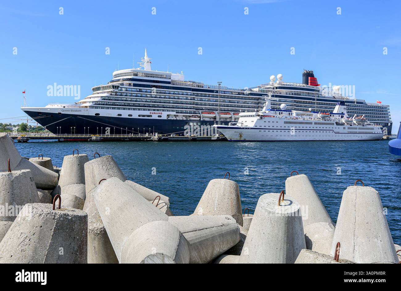 Small passenger vessel FTI BERLIN (2025 superyacht BERLIN OCEANIS ...