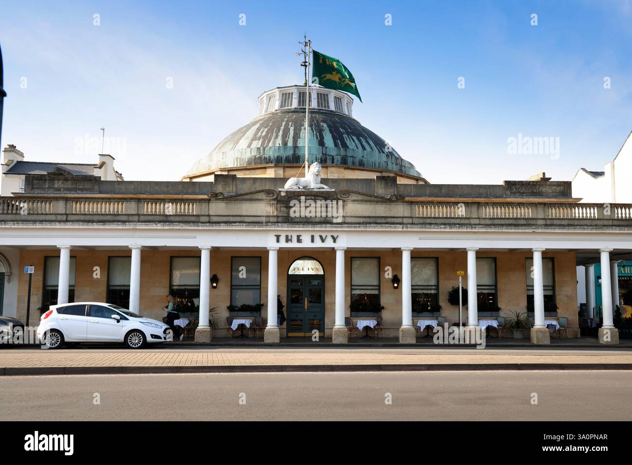 The Ivy, Montpellier Walk, Cheltenham, Gloucestershire, England. - 4 ...