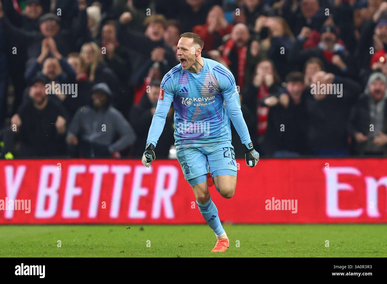 Matz Sels of Nottingham Forest celebrates after his winning penalty ...