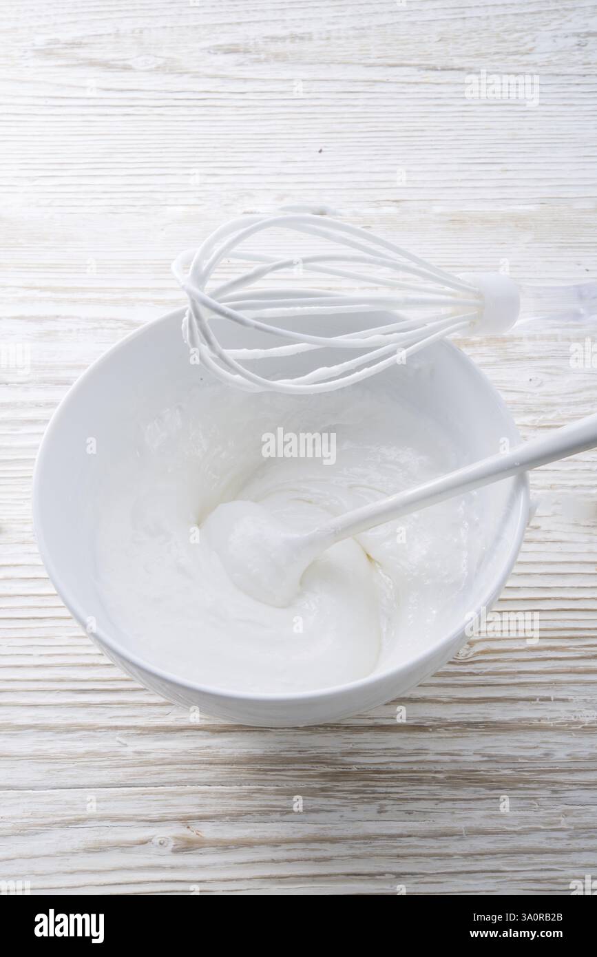 Icing tool hi-res stock photography and images - Alamy