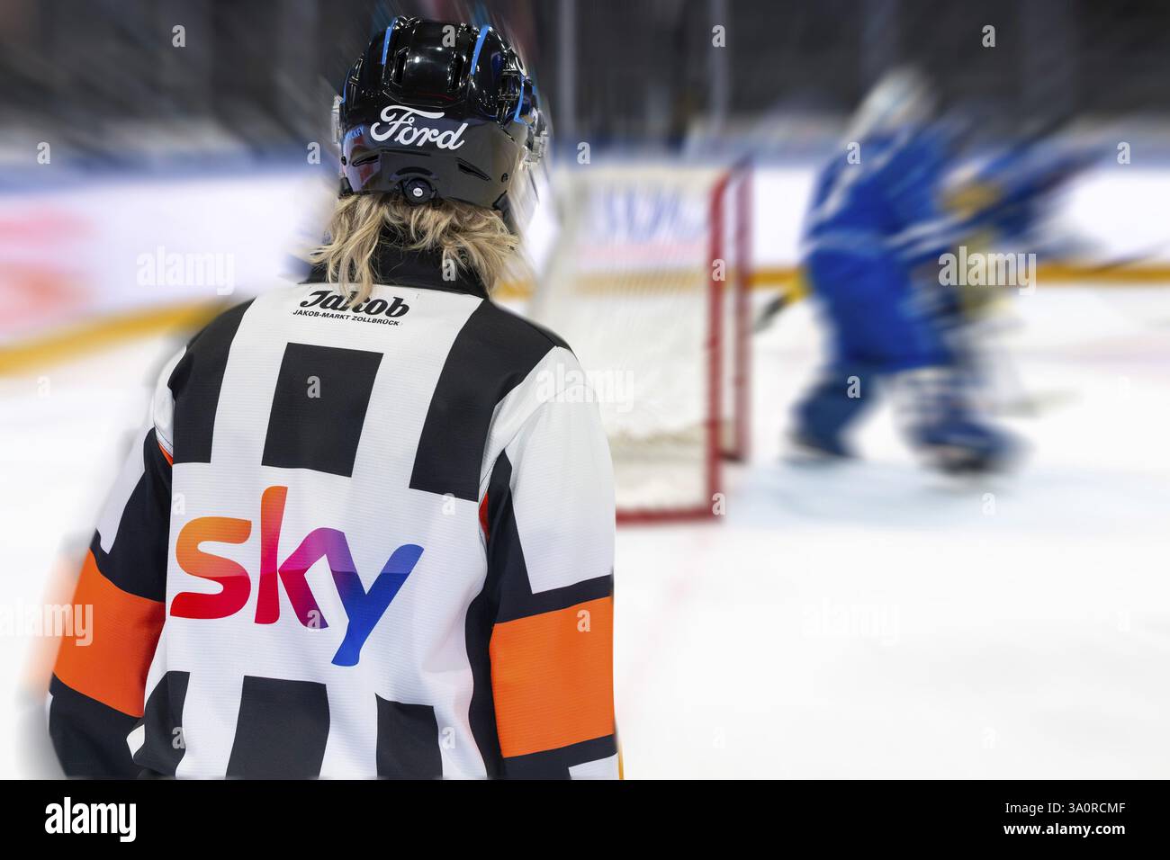 Symbol image wipe image referee Stock Photo - Alamy