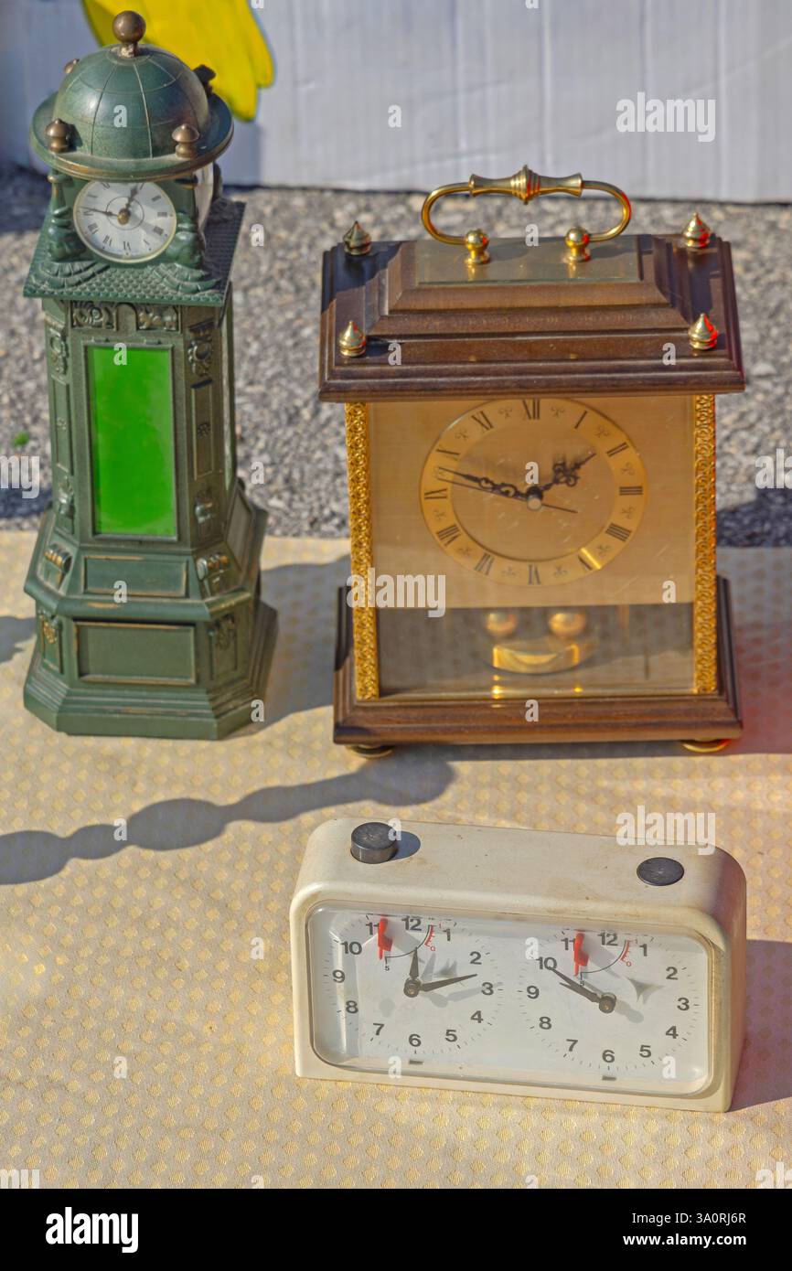 Dual clocks hi-res stock photography and images - Alamy
