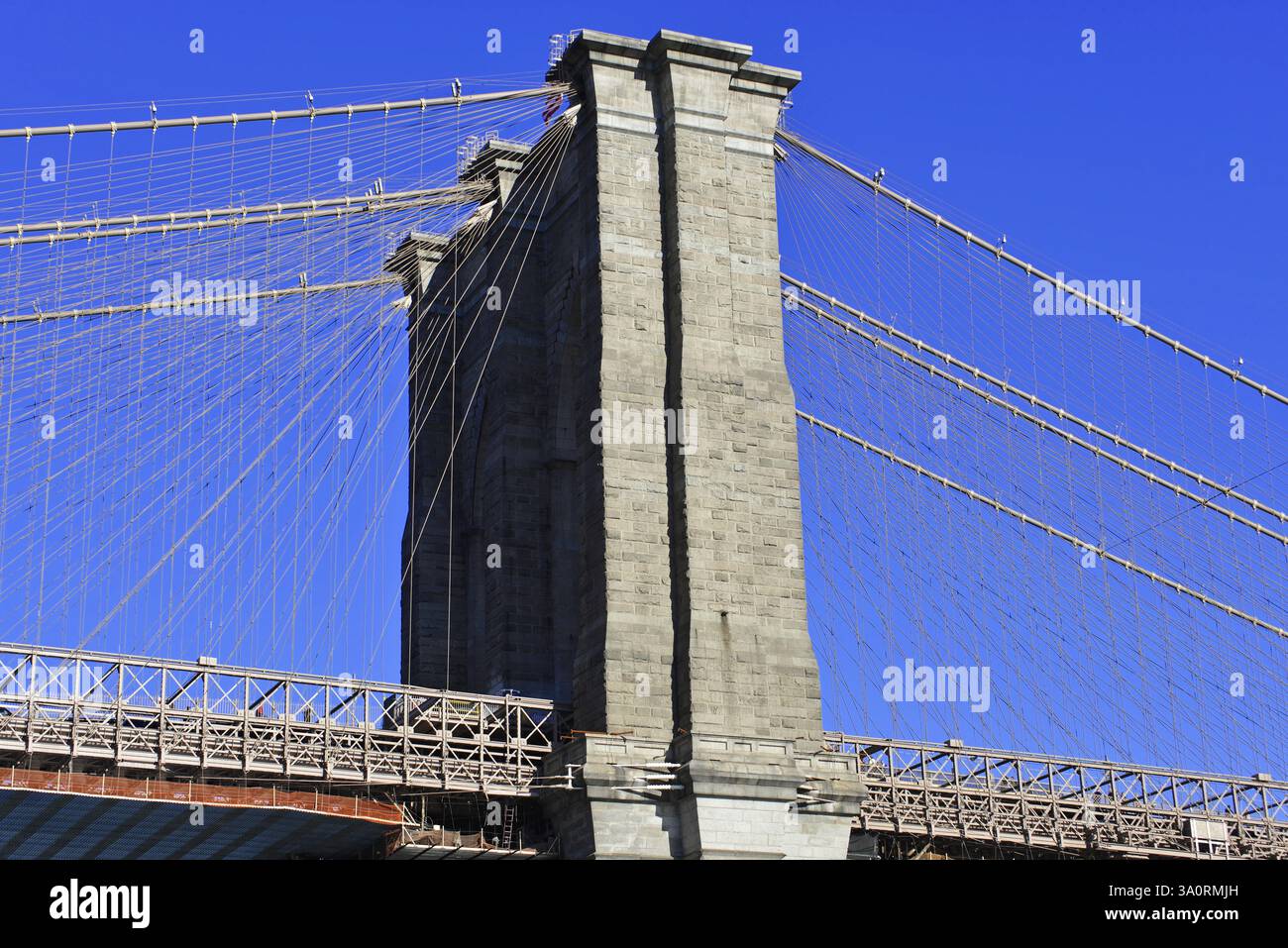 Brooklyn Bridge in Brooklyn, Manhattan, New York, detailed view of a ...