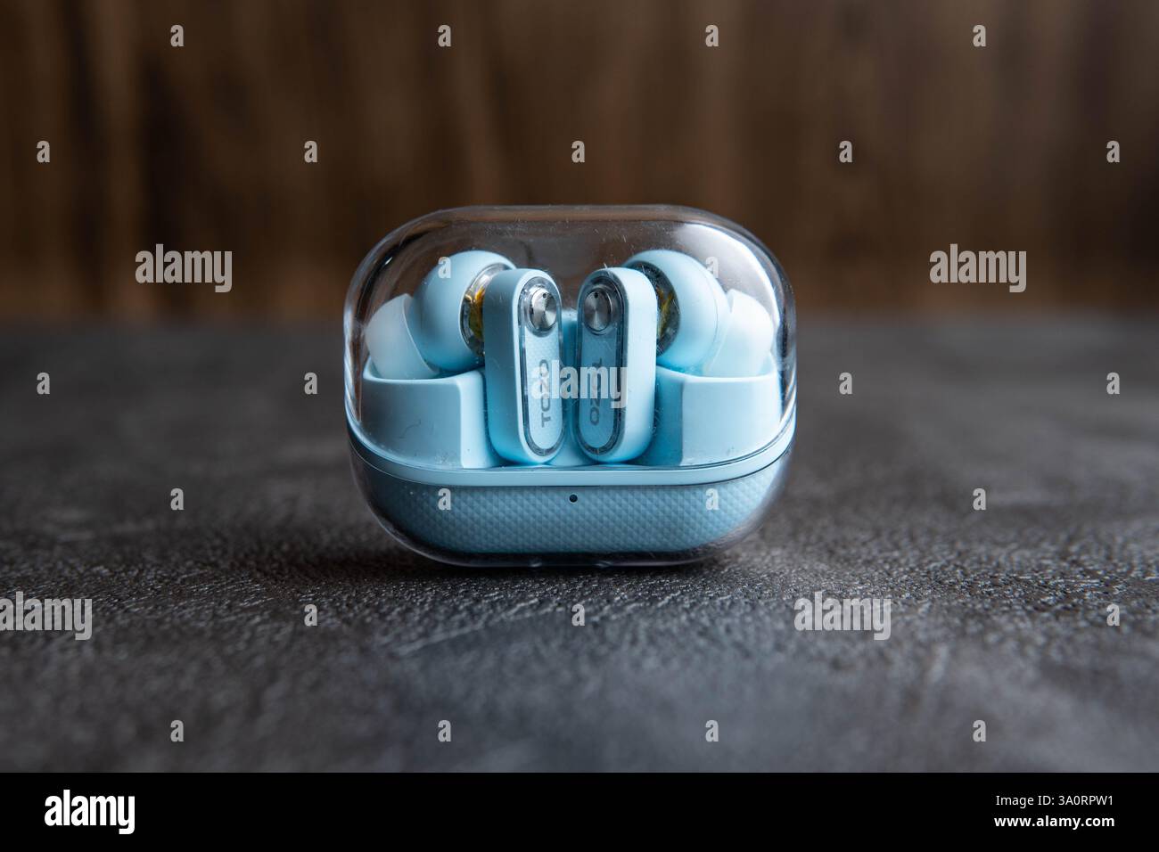 Premium wireless bluetooth earbuds hi-res stock photography and images ...